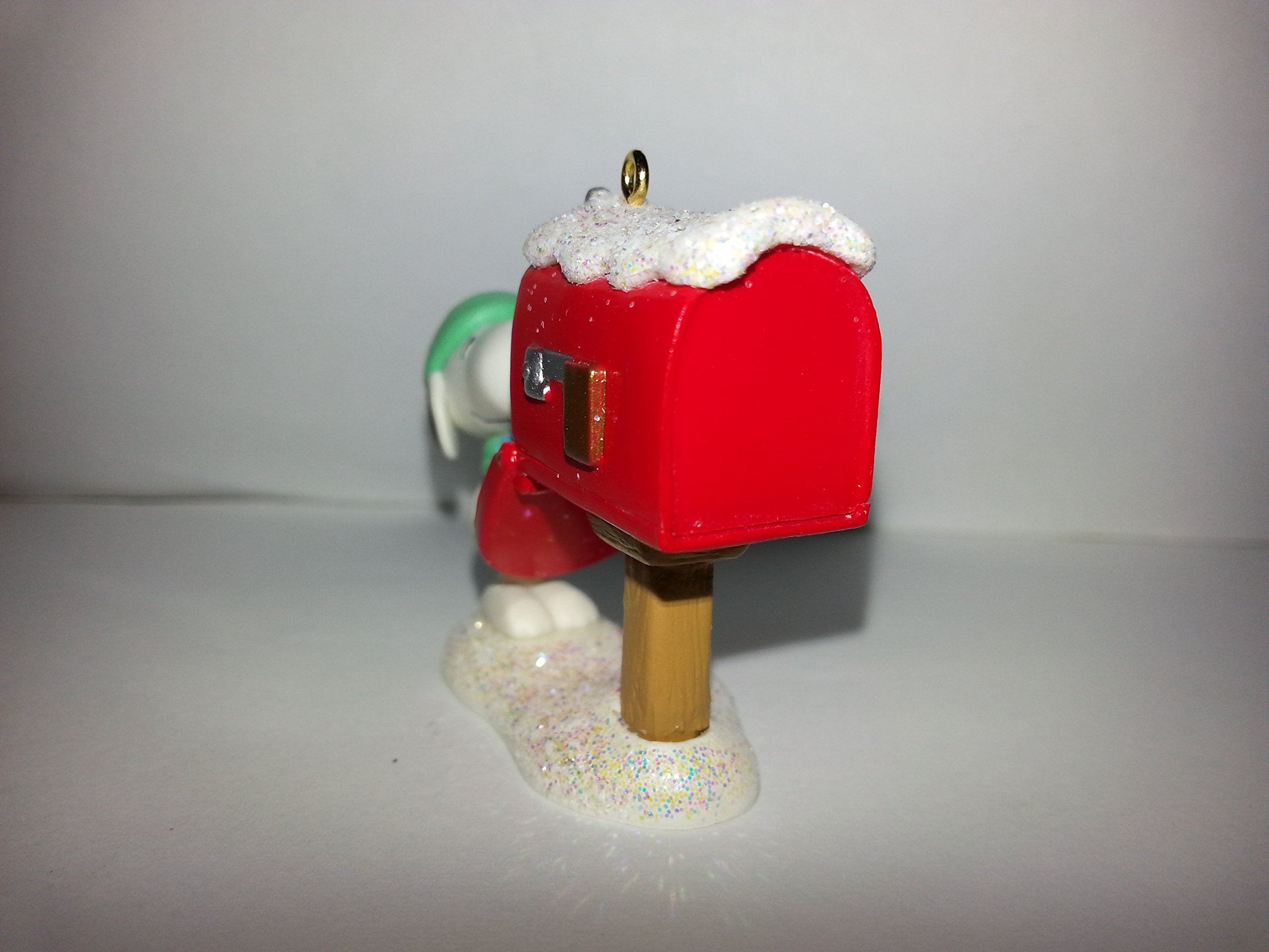 Hallmark Winter Fun with Snoopy Ornament