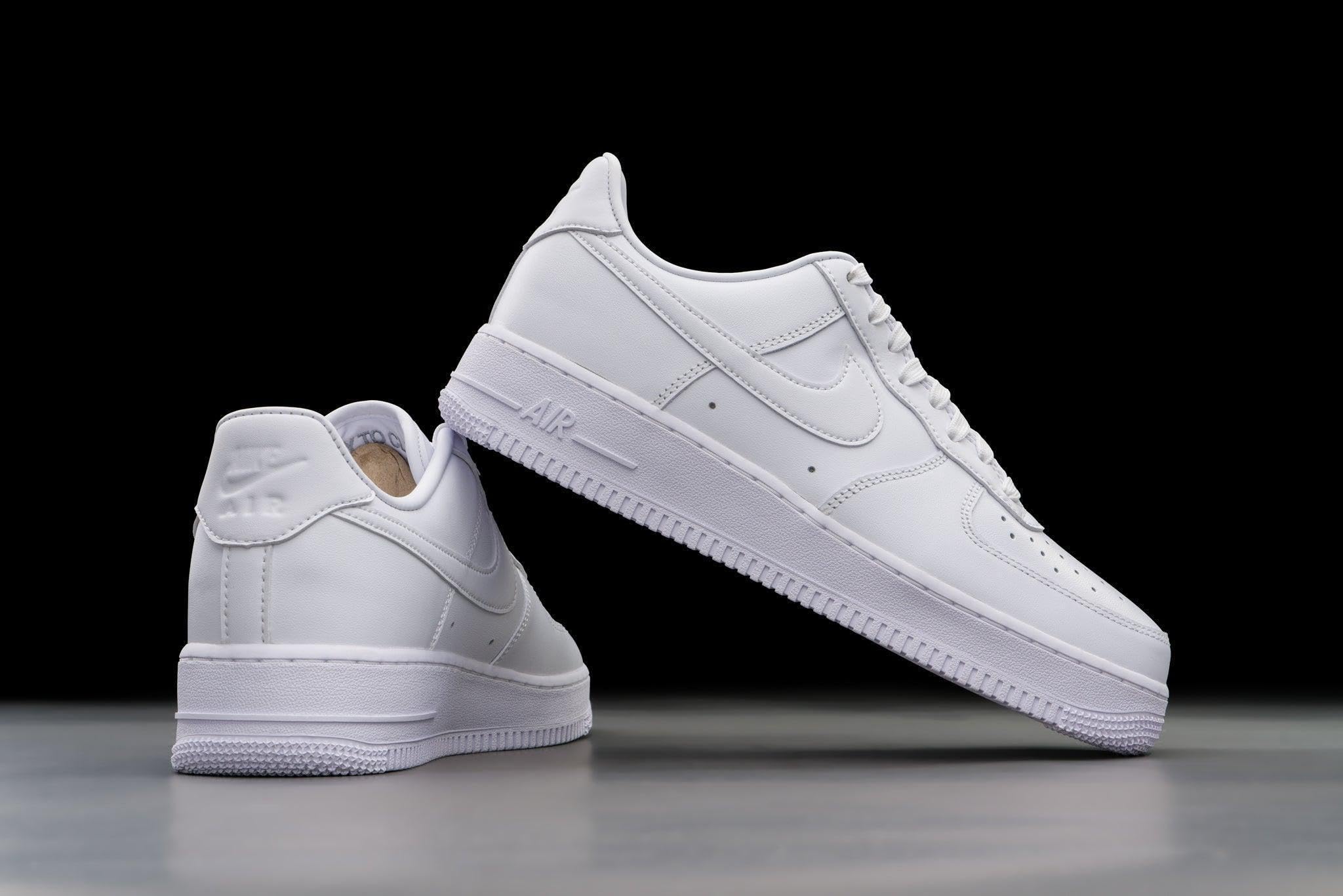 Nike Mens Air Force 1 Low '07 CW2288 111 White on White - Size 9.5
