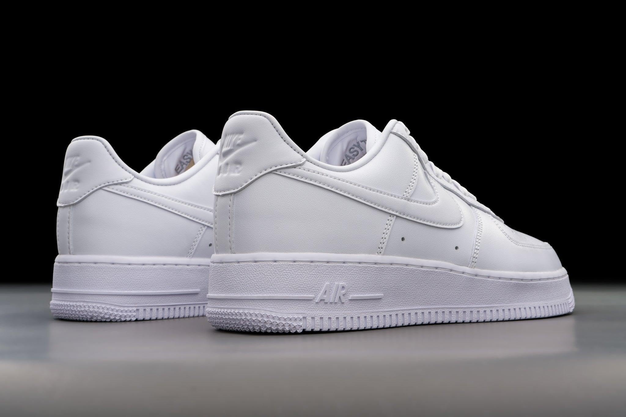 Nike Mens Air Force 1 Low '07 CW2288 111 White on White - Size 9.5