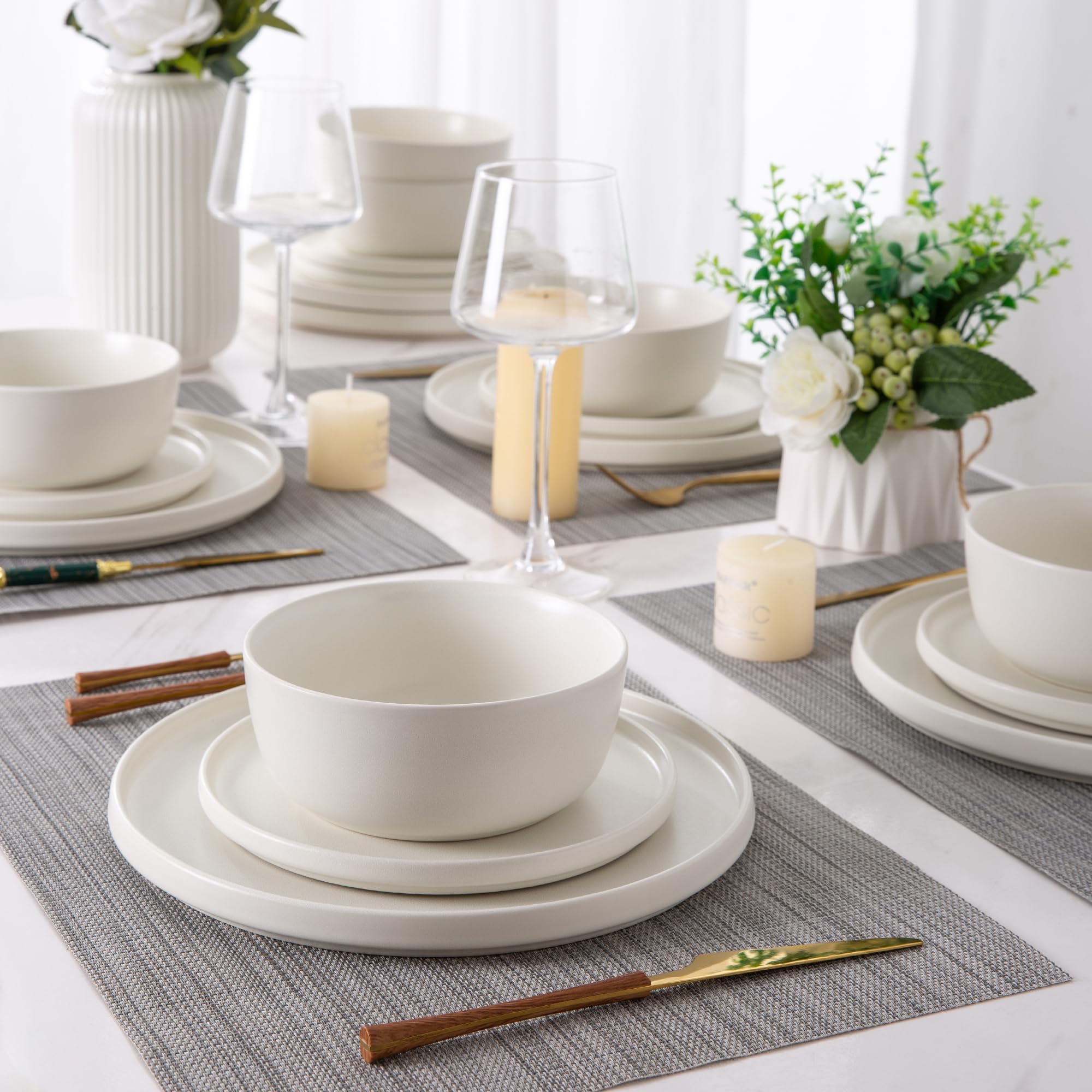 AmorArc Stoneware Dinner Plates Set of 4, 10.5 Inch Reactive Matte Glaze Ceramic Plates Set, Modern Dinnerware Dish set for Kitchen, Microwave, Dishwasher Safe, Scratch Resistant - Matte White