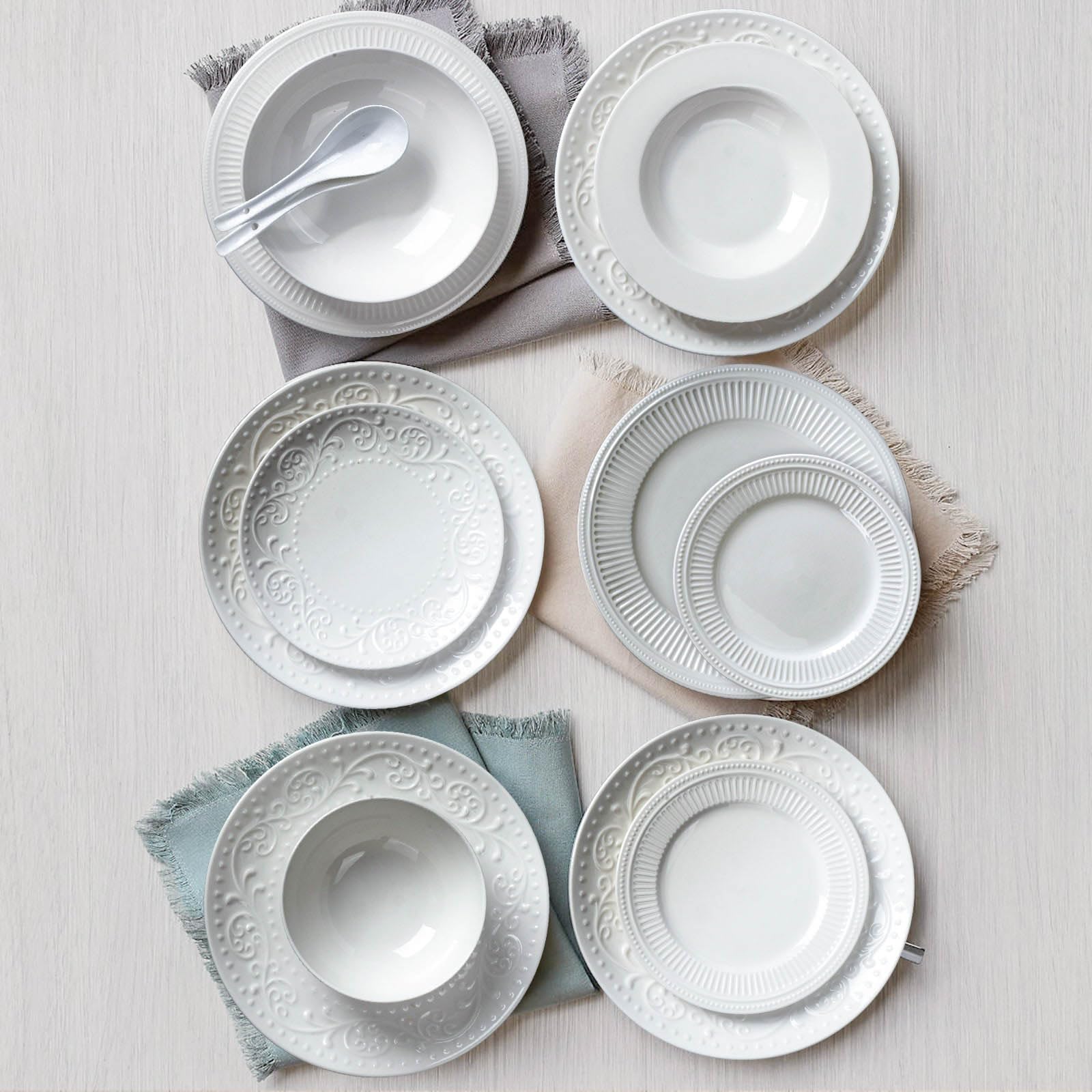 Artena Ceramic Dinner Plates Set of 4, 10.5 inch Embossed White Kitchen Plates for Salad, Dessert, Appetizer, Steak, Serving Dishes for Entertaining, Modern Large Flat Plates for Restaurant, Parties
