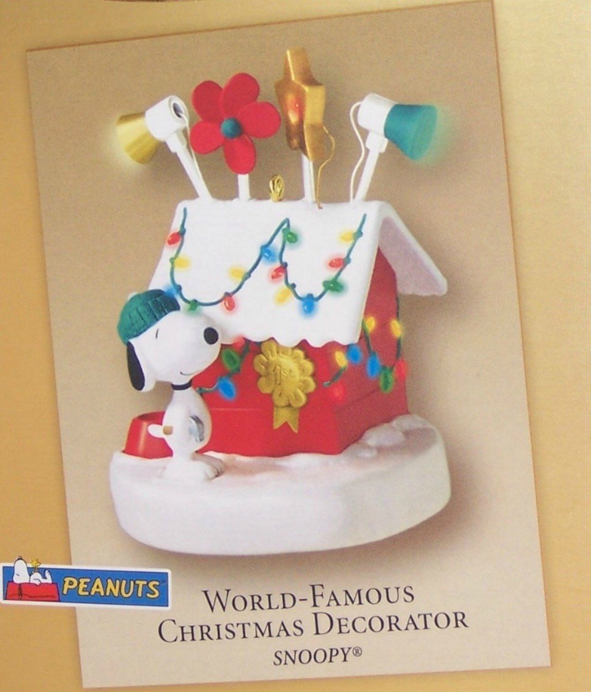 Hallmark Keepsake Club Exclusive 2003 Ornament World Famous Christmas Decorator Snoopy Light & Sound