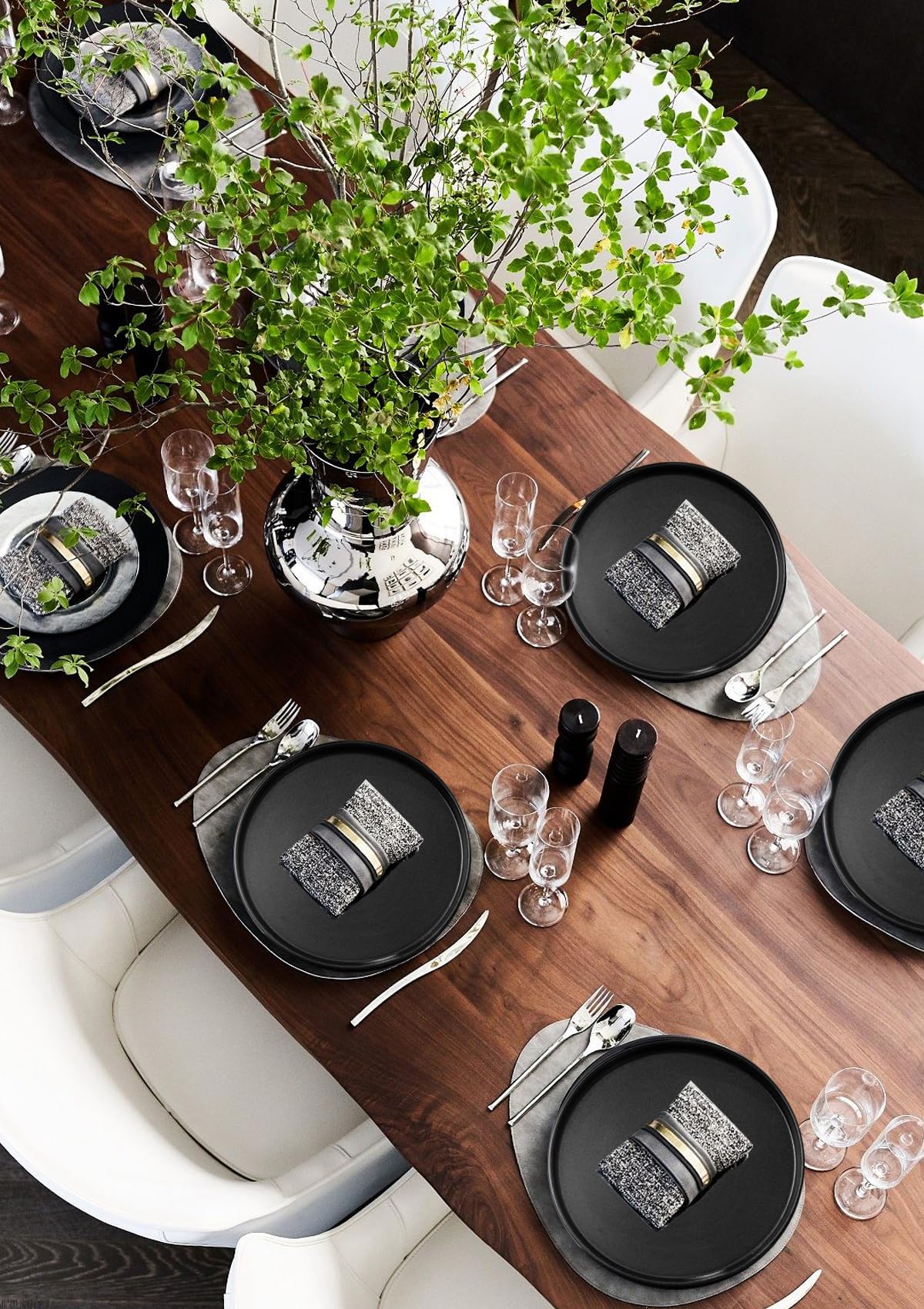 Nucookery Ceramic Dinner Plates Set of 6, 10 Inch Salad Plates, Round Dessert Plates, Large Dinnerware Plates for Kitchen, Microwave, Oven, Dishwasher Safe, Scratch Resistant - Matte Black