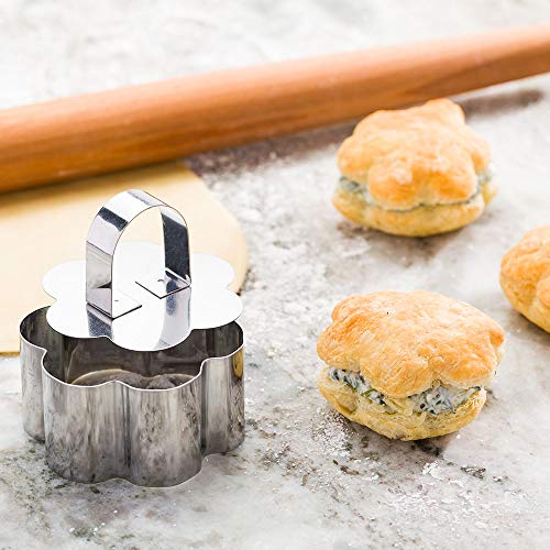 Restaurantware Pastry Tek 3.2 x 1.6 Inch Cake Ring Mold 1 Flower Cooking Ring With Food Press - Small Dishwasher-Safe Stainless Steel Mousse Mold Oven-Safe For Pancakes Cheesecakes or Cookies