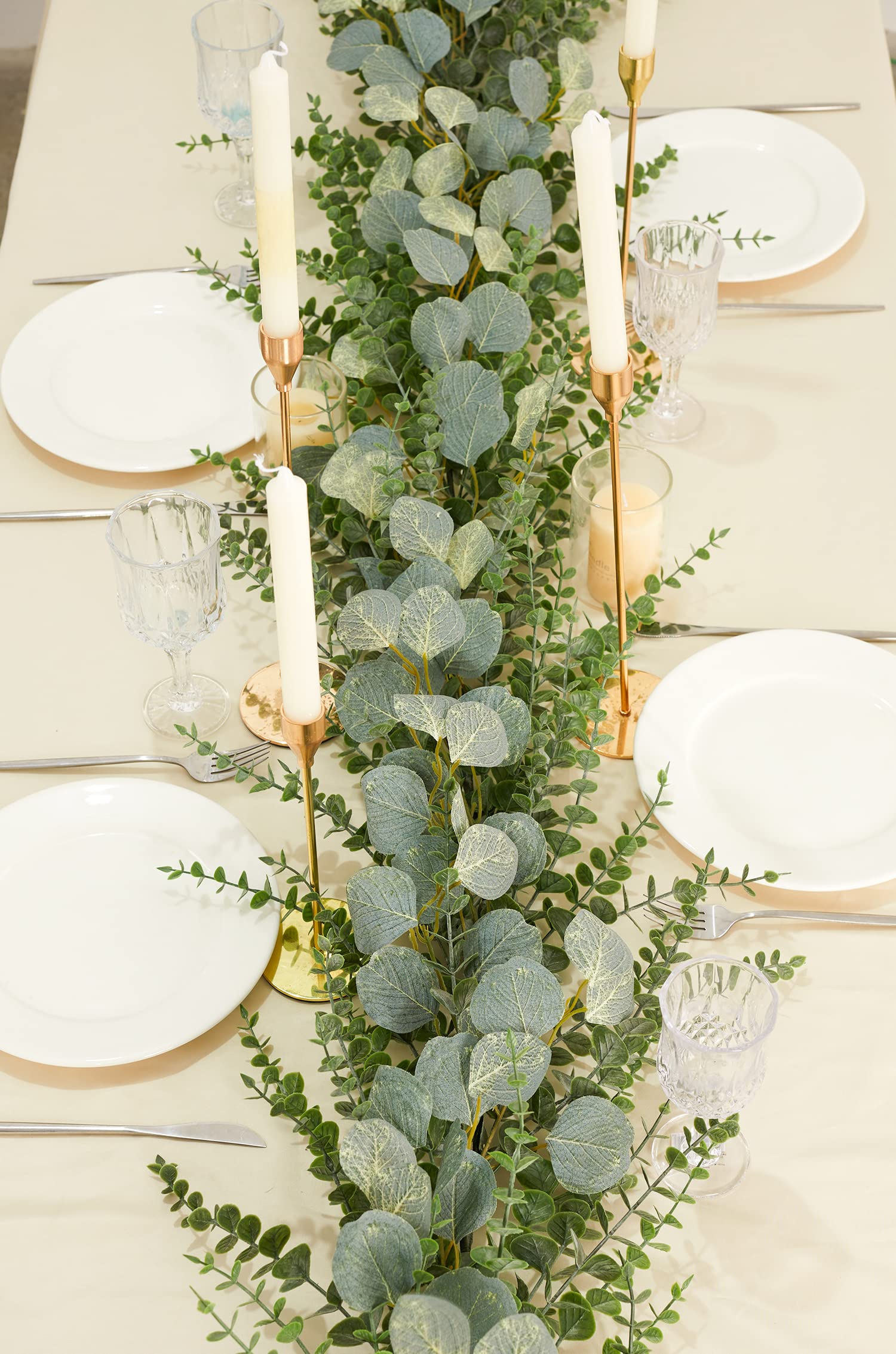 Clycaloor 9 FT Eucalyptus Greenery Garlands for Table, Artificial Long Greenery Garlands, Spring Green Eucalyptus Garland for Wedding, Mantle, Party, Home Decor
