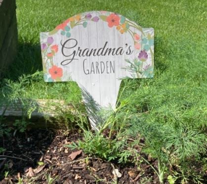 MRC Wood Products Personalized Mother's Day Floral Print Aluminum Garden or Yard Sign 10x14