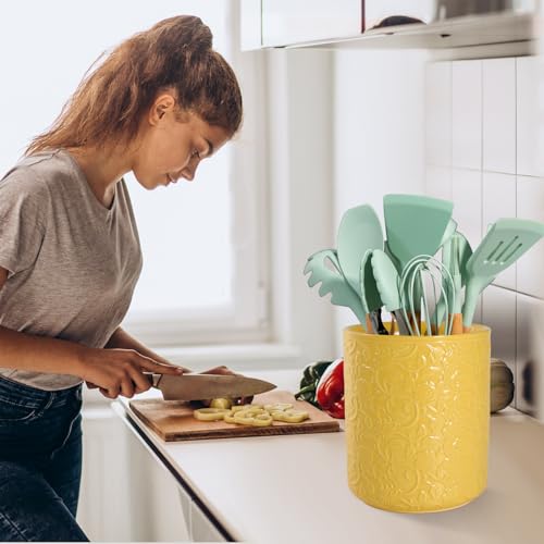 MEIGUI Kitchen Utensil Holder for Kitchen Décor, 7.2″ Extra Large Ceramic Utensil Crock for Countertop, Cooking Tool Utensil Caddy with Table-Protection Cork Mat, Farmhouse Utensil Organizer, Yellow
