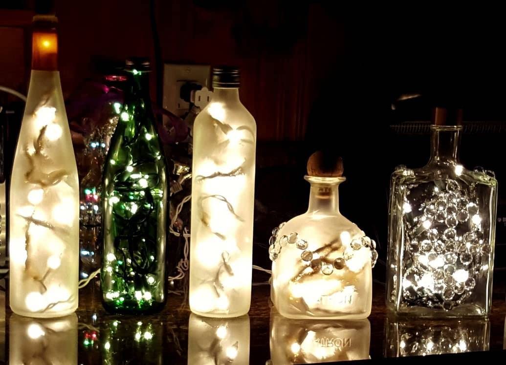 Novelty Lights 20 LED Christmas Mini Light Set, Warm White, 8.5 Ft Green Wire, Non-Connectable Short LED Christmas Lights for Crafts, Wreaths, Bottles, Jars