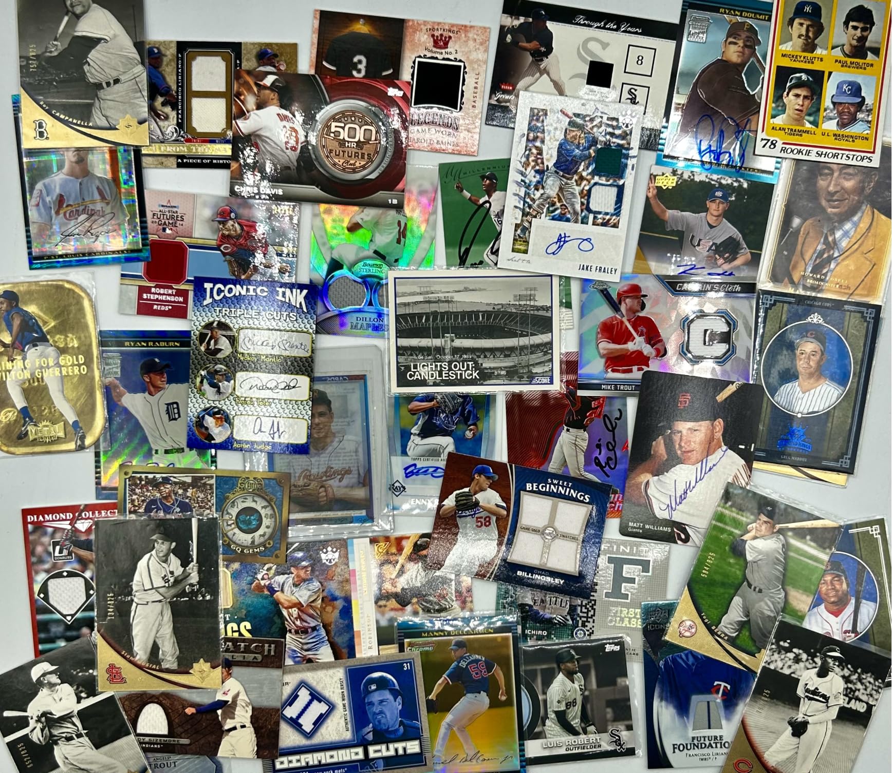 MLB Baseball Mystery Hot Pack - 15 Cards with 4 Rookies/HoFs and 2 Hits - Look for Autos and Relics