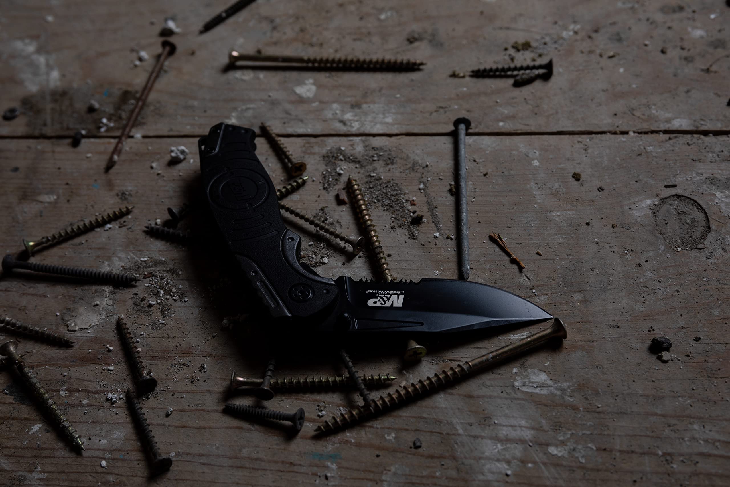 Smith & Wesson M&P SWMP13GS 8.2in High Carbon S.S. Folding Knife with 3.5in Serrated Clip Point Blade and Aluminum Handle for Outdoor, Tactical, Survival and EDC,Black