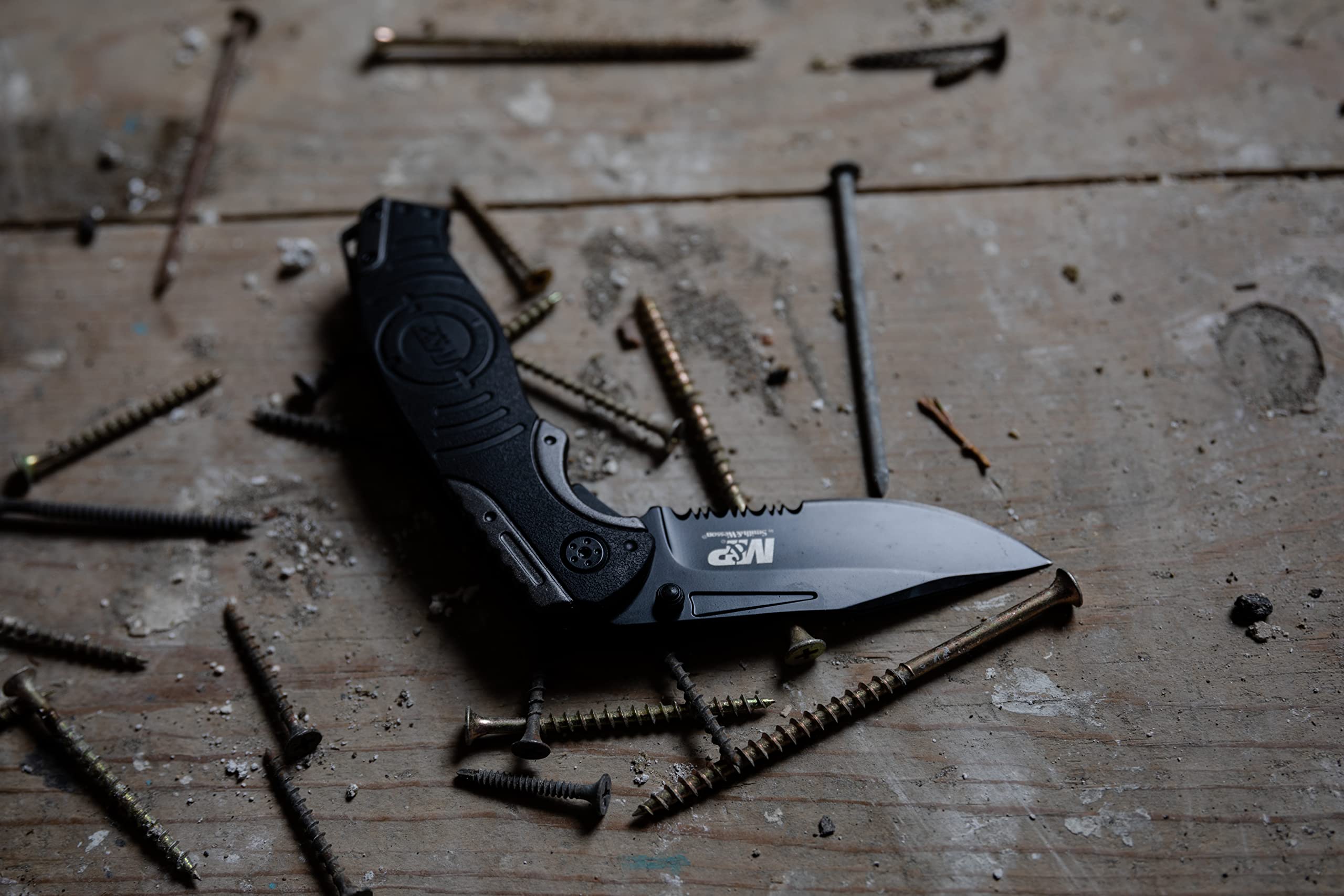 Smith & Wesson M&P SWMP13GS 8.2in High Carbon S.S. Folding Knife with 3.5in Serrated Clip Point Blade and Aluminum Handle for Outdoor, Tactical, Survival and EDC,Black
