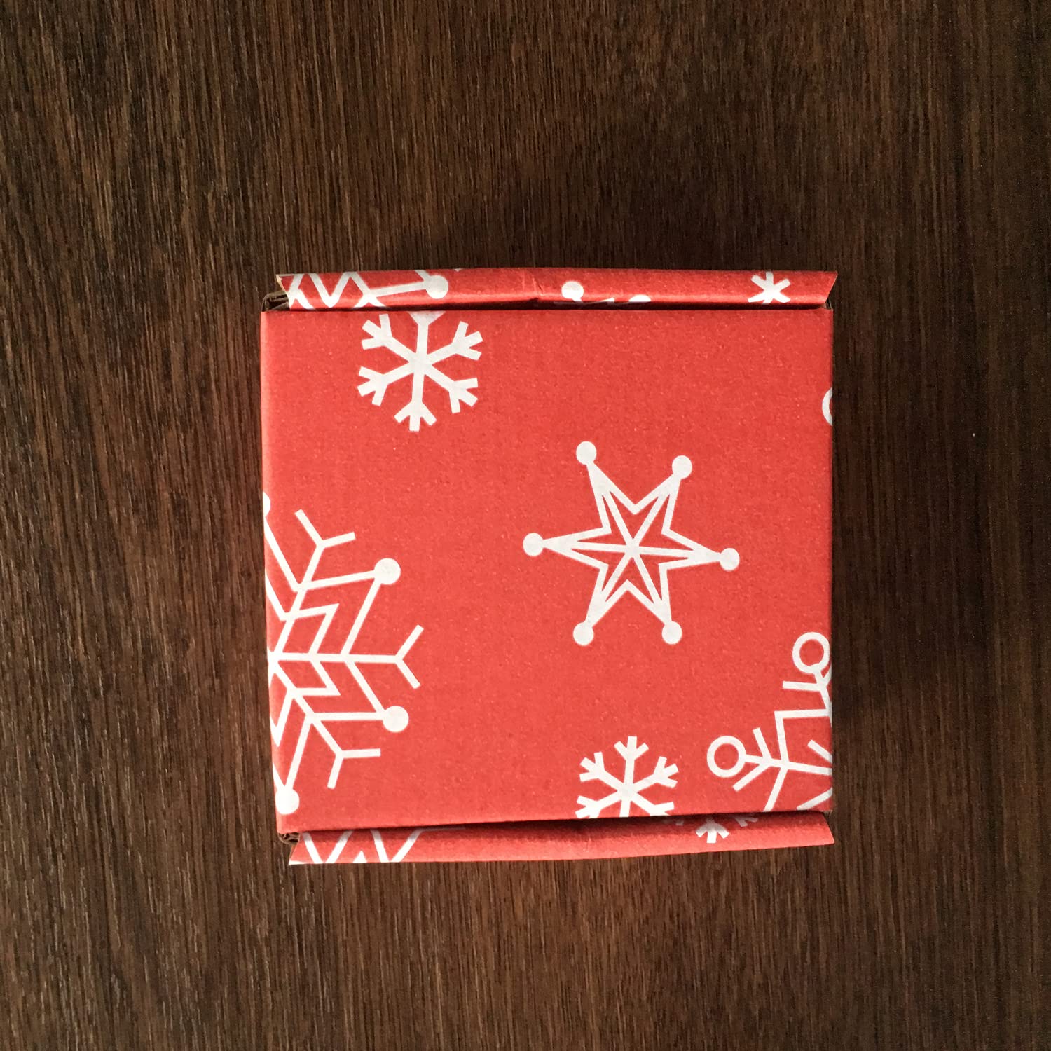 Green Recyclable Cardboard Small Gift Mailer Boxes for Shipping Packaging Craft Gifts Giving Products (Red and White, 4 x 4 x 2 Inch)