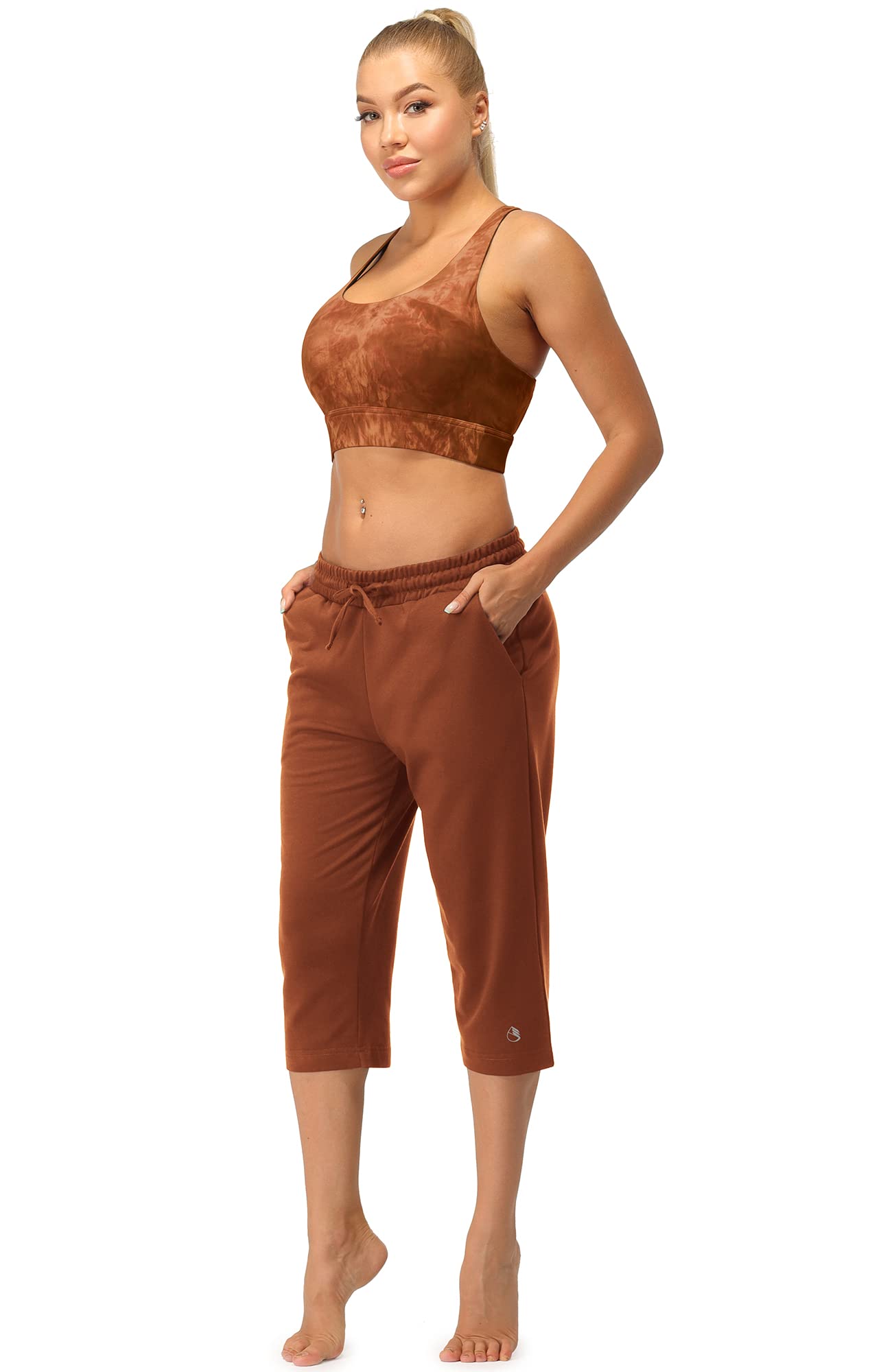 icyzone Capri Sweatpants for Women - French Terry Workout Cropped Joggers Athletic Lounge Pants with Pockets (Copper Brown, M)