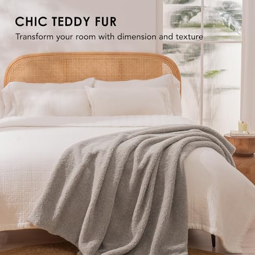 EVERGRACE Ultra Soft Boucle Teddy Sherpa Throw Blanket Fuzzy Fleece Blanket Cozy Couch Cover Comfy Faux Fur Bed Throw and Blanket Warm Decorative Throws for Sofa Bedroom Travel, 50''x60'',Taupe