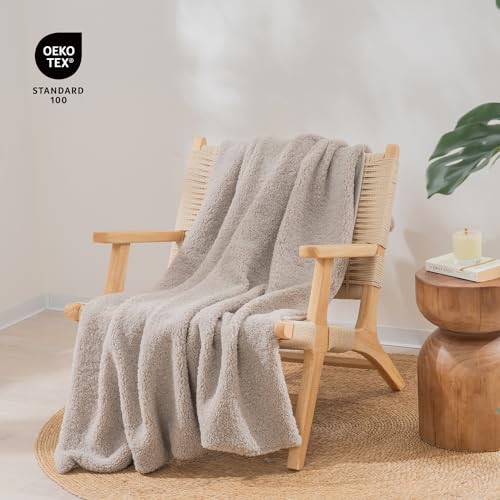 EVERGRACE Ultra Soft Boucle Teddy Sherpa Throw Blanket Fuzzy Fleece Blanket Cozy Couch Cover Comfy Faux Fur Bed Throw and Blanket Warm Decorative Throws for Sofa Bedroom Travel, 50''x60'',Taupe