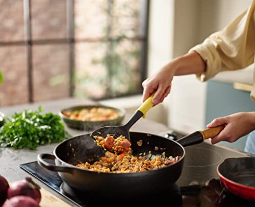 Joseph Joseph Duo Slotted Turner with Integrated Tool Rest: Hygienic, Heat-Resistant Nylon Head, Safe for Non-Stick Cookware, Light Yellow