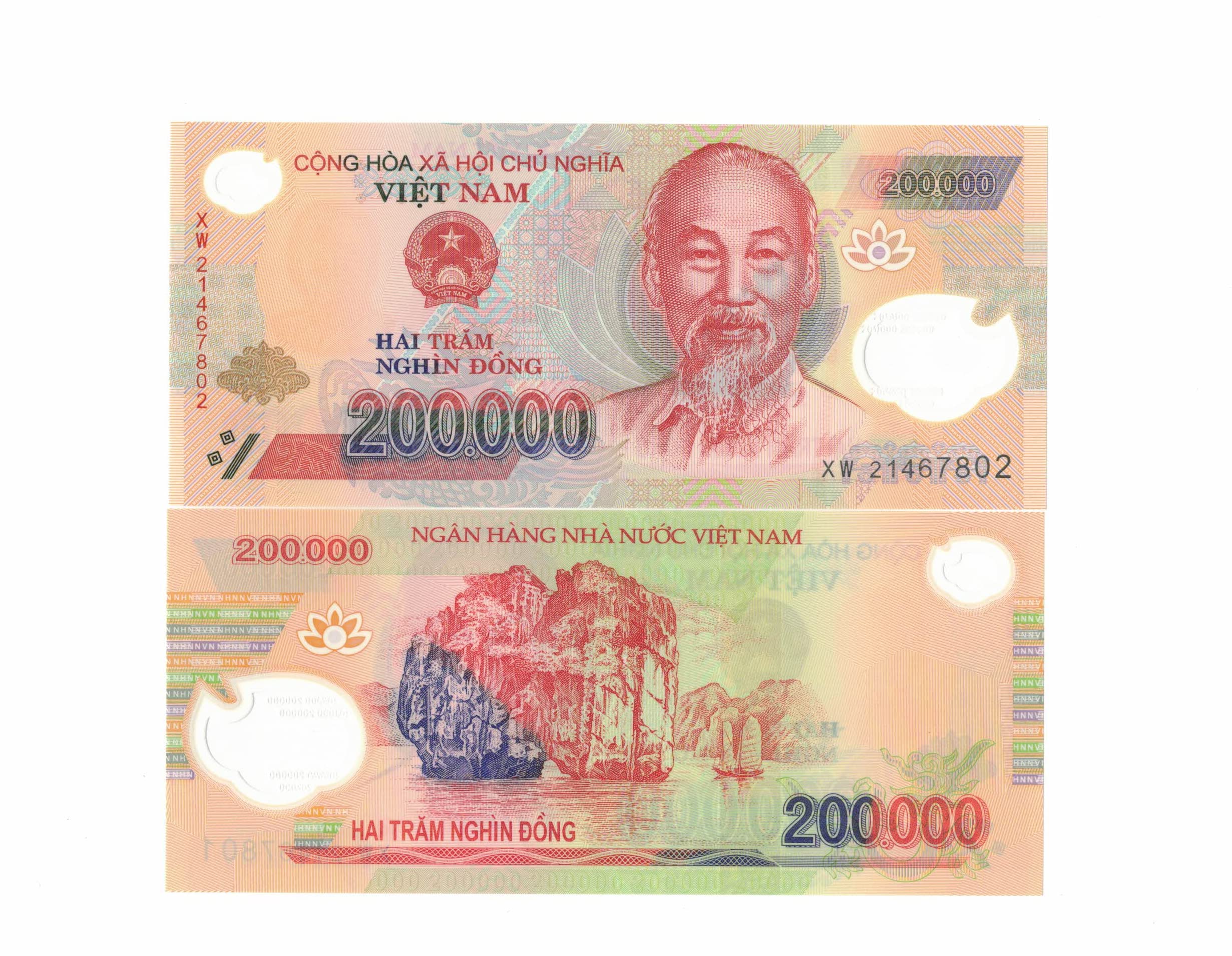 2 x 200,000 VND, Uncirculated Banknotes. Total 400,000