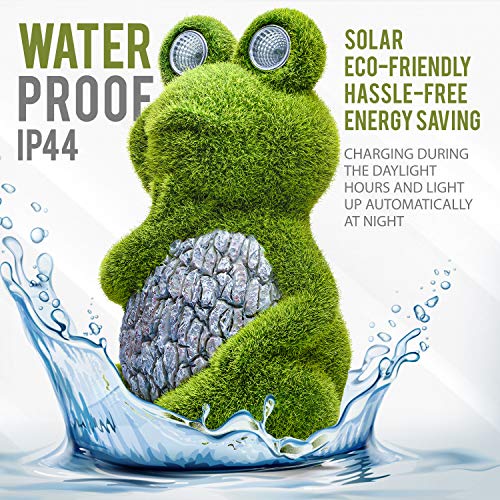 Garden Statue of Frog with Solar Light Eyes - Outdoor Spring Decoration - Garden Frog Figurine for Patio, Balcony, Yard, Lawn Ornament - Unique Housewarming Gift