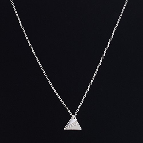 YOOESTORES82 2PCS Triangle Origami Plane Necklaces,Delicate Geometric Triangle Paper Airplane Pendant Necklace Set for Women Couples (Silver)