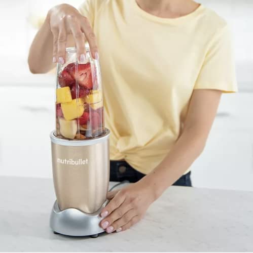 NutriBullet Pro 900-Watt Hi-Speed Blender/Mixer Twist and Blend 9-Piece Set