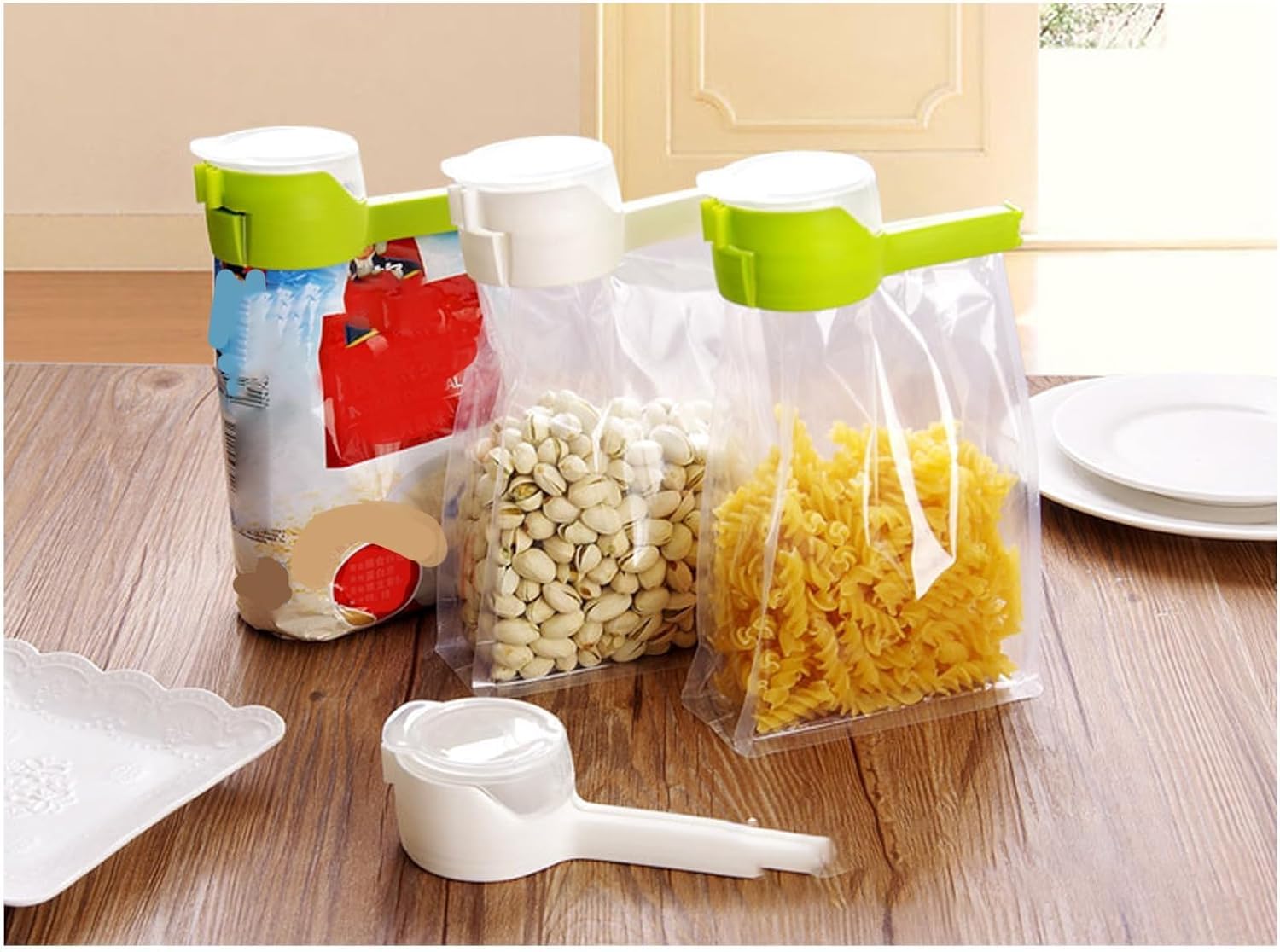 OYCBUAZY 2024 bag clips with pour spout,snack clips that pour,bag clips for food,bag clips for food storage (color mixing)