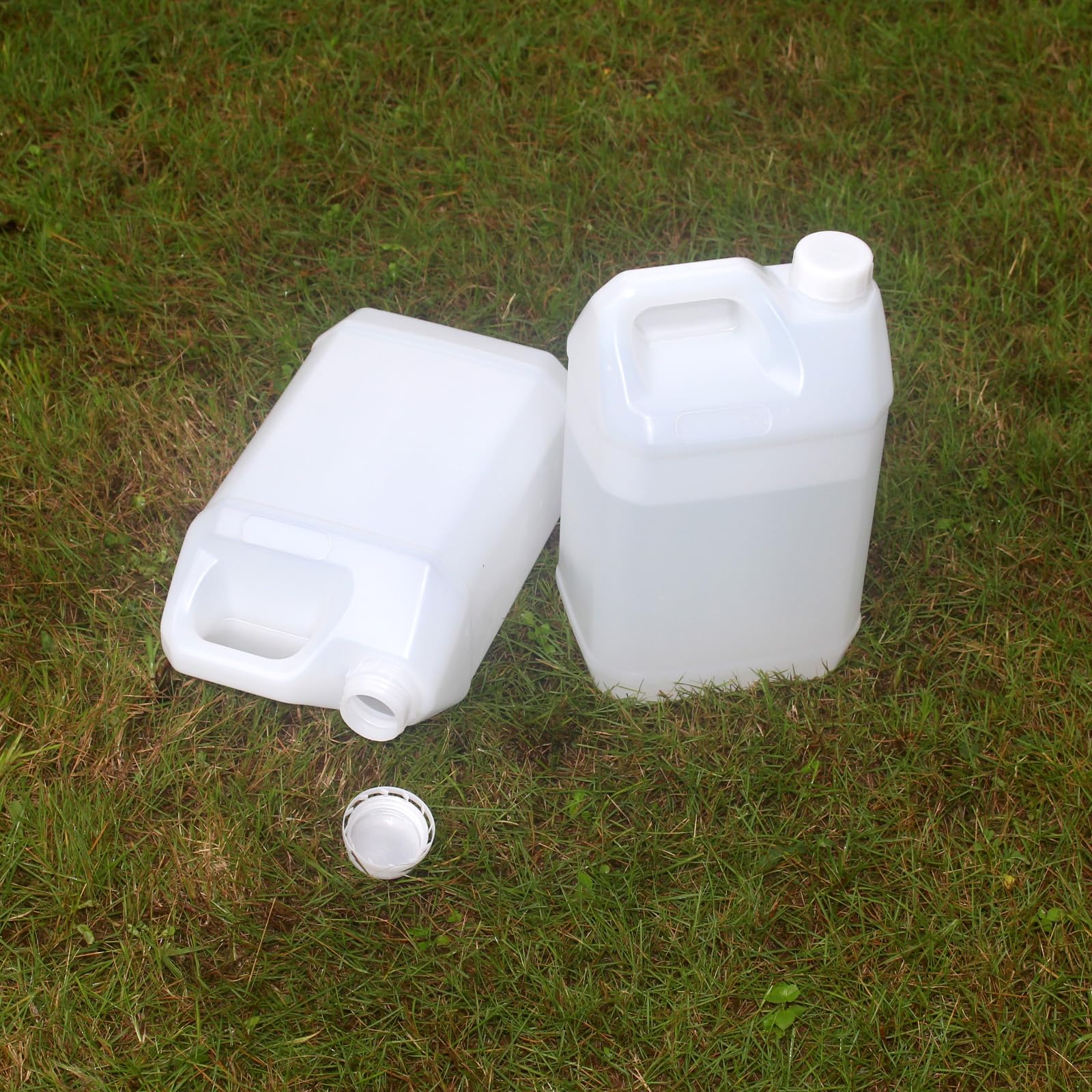2 Packs 1 Gallon Clear Plastic Jugs with Lids, Square Empty Storage Container Plastic Jar Containers Water Jug Storage Containers with Portable Handle for Water, Sauces, Beverage, Soaps, Liquids