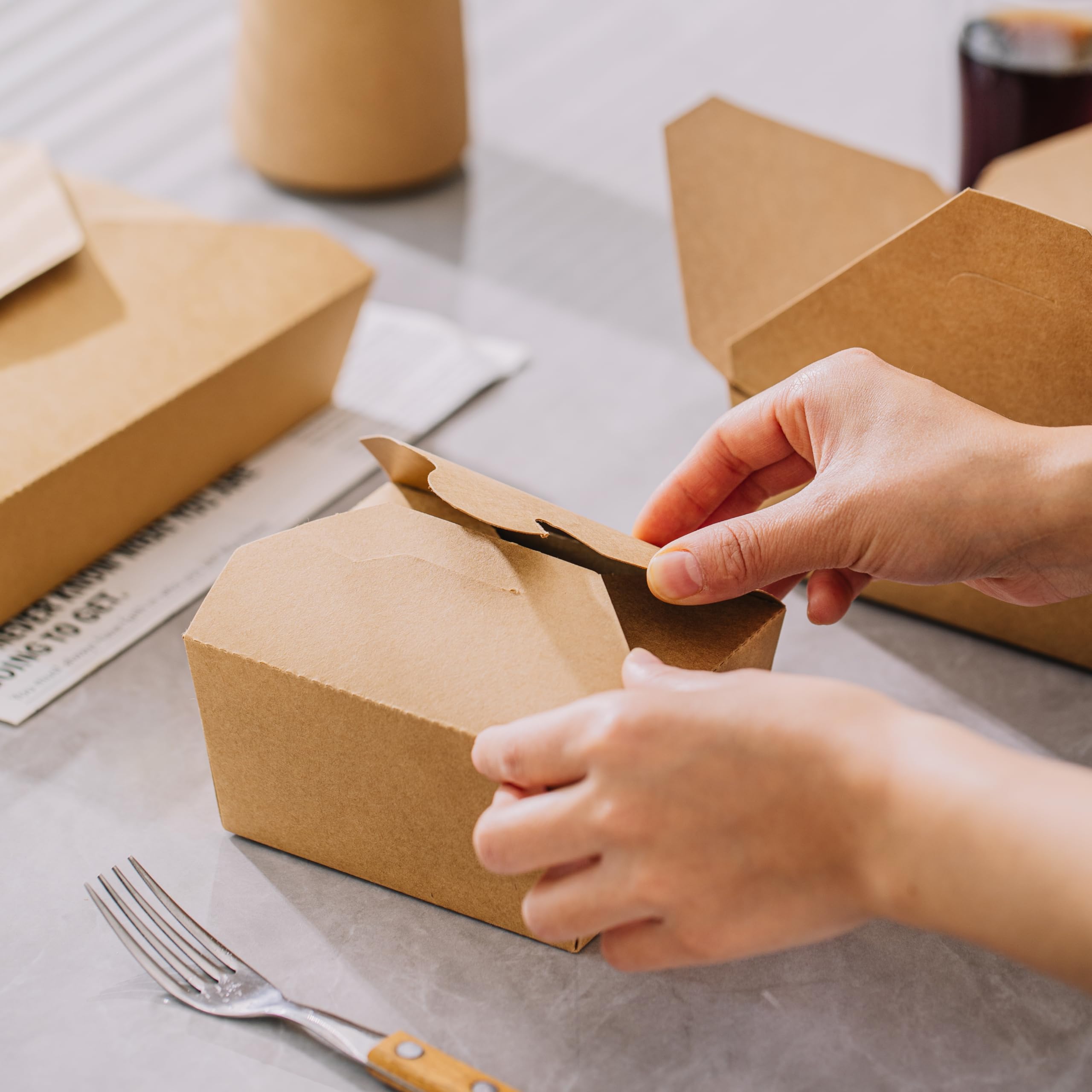 To Go Food Containers 50 Pack - Kraft Microwavable Folded Paper 30 oz Take-Out Container - Meal Prep, and Catering with Lids - Disposable, Freezer Safe - Restaurant, Home Pastry and Packaging Supplies