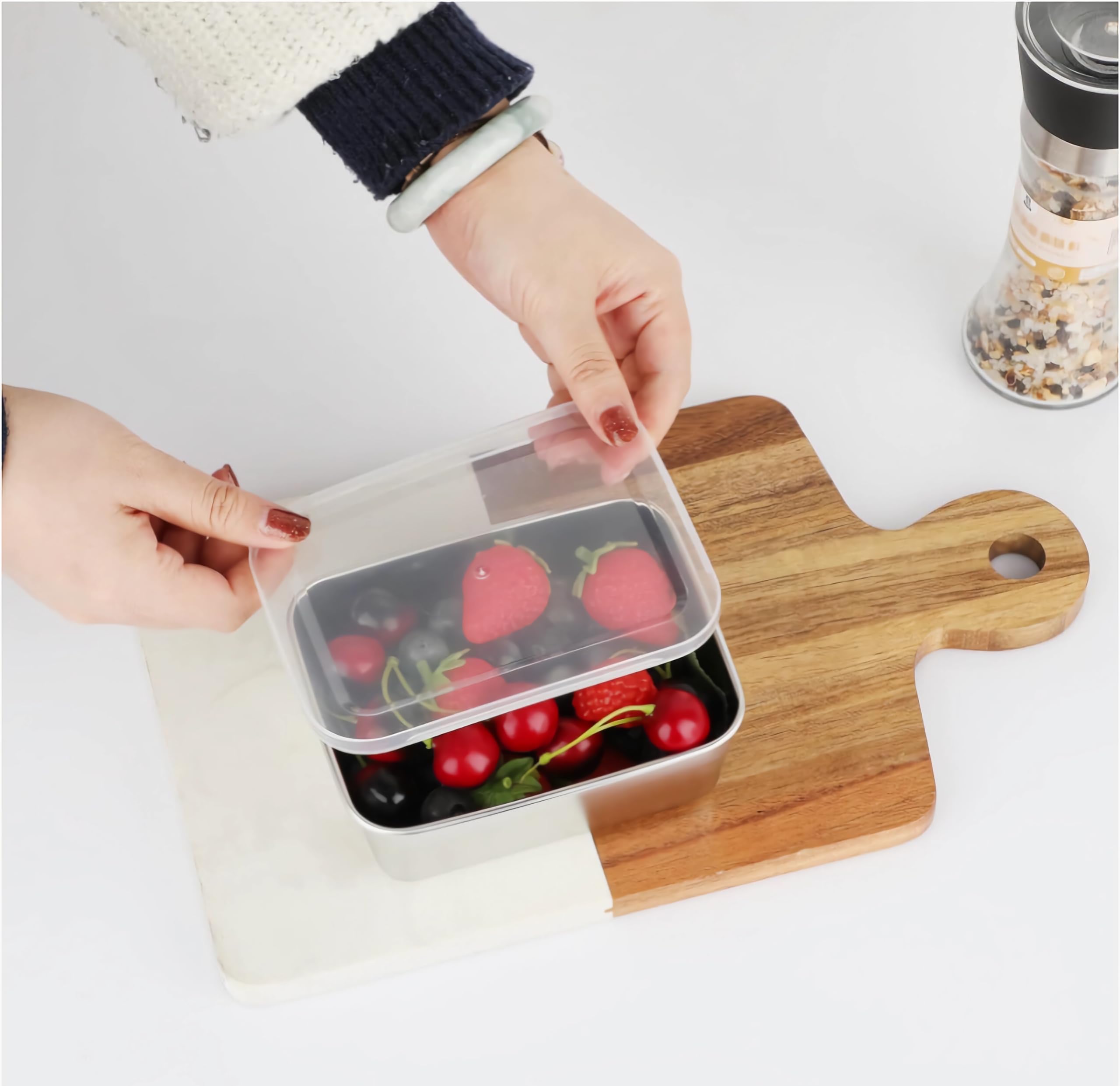 KNC 4 Pieces Stainless Steel Food Storage Containers Clear Lid, Refrigerator Fresh-keeping Airtight Leak Proof Stackable Box for Camping Trip Picnic Soup Salad Leftover, silver, HMC25