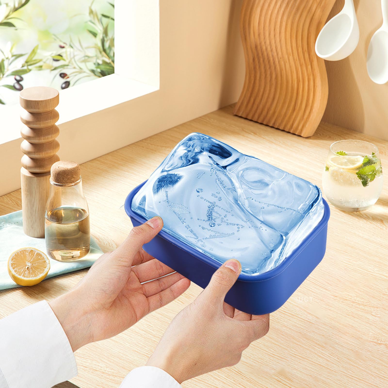 BUWUSMU 4 Pcs 2 Cup Silicone Freezer Trays with Lid Silicone Soup Freezer Molds Rectangle Soup Freezer Containers Reusable Food Preserving Tray Freezing Ice Trays for Soups Sauces Stews Curries(Blue)