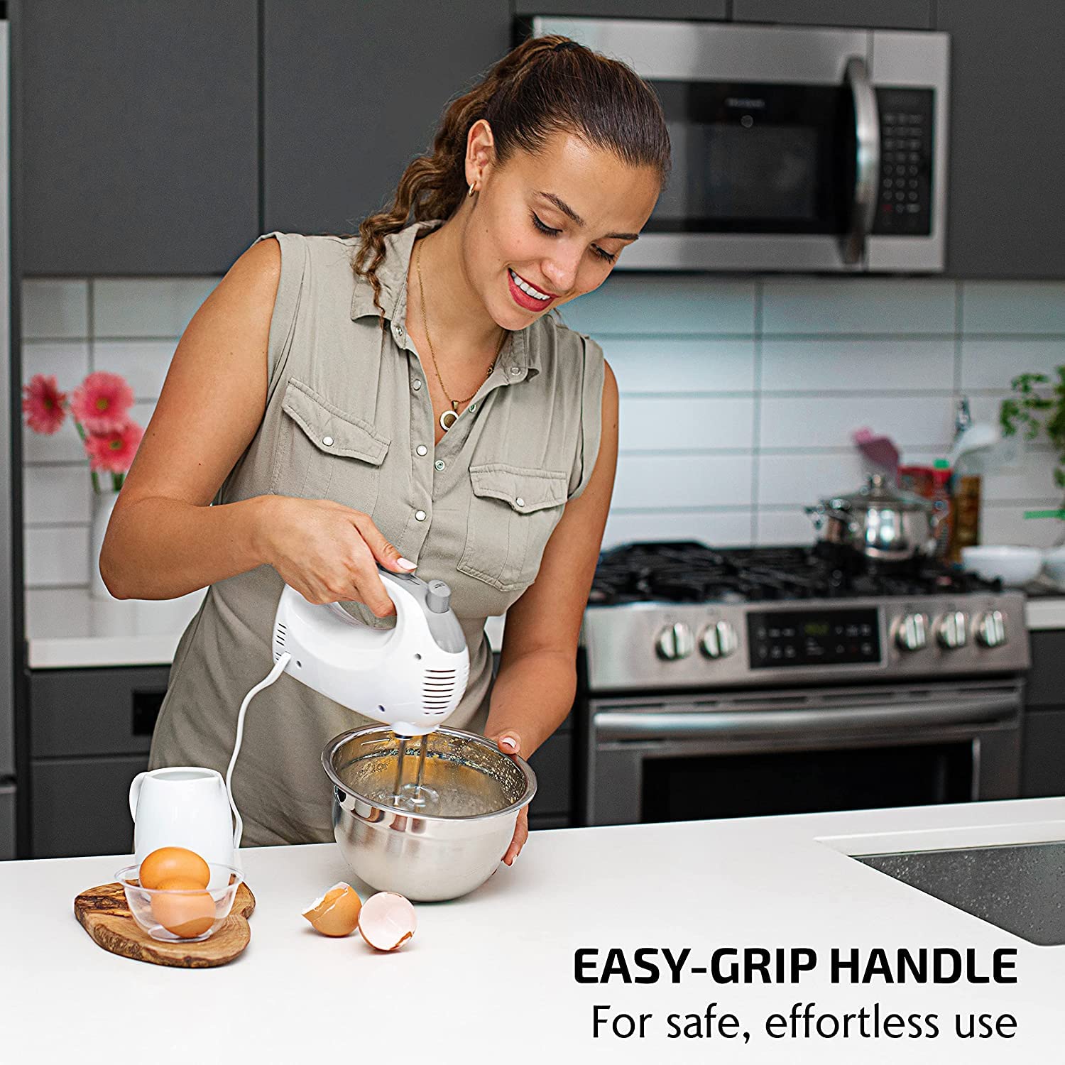Ovente Portable 5 Speed Mixing Electric Hand Mixer with Stainless Steel Whisk Beater Attachments & Snap Storage Case, Compact Lightweight 150 Watt Powerful Blender for Baking & Cooking, White HM151W