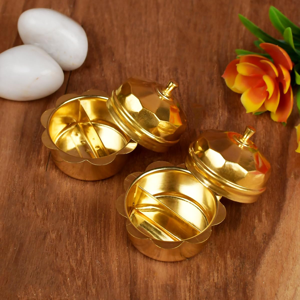 RUDRA CENTRE Brass Faceted Haldi Kumkum Container (Dibbi) - Set of 2