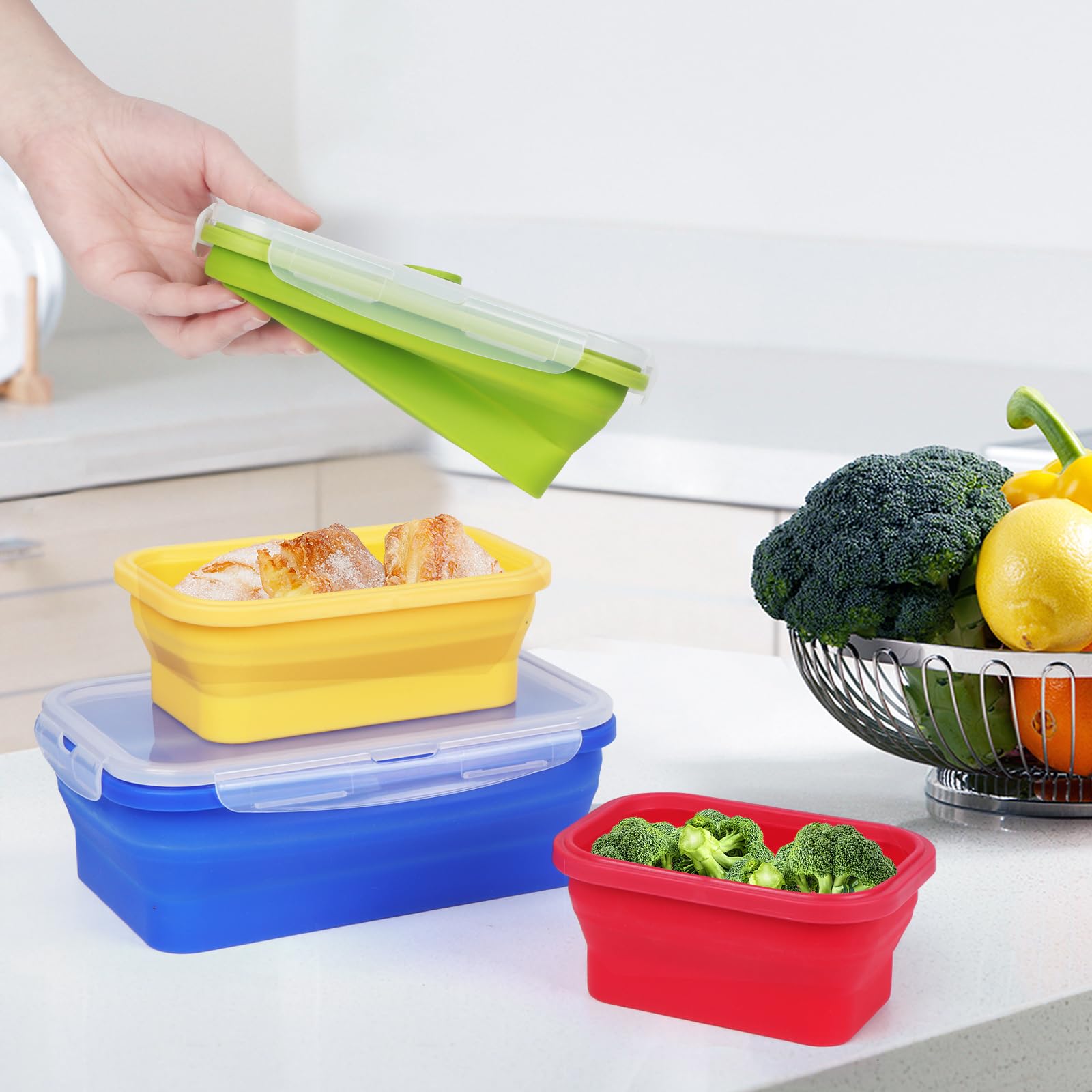 NATUREKIT 4 Collapsible Silicone Food Storage Containers,Kitchen Stackable Leftover Bento Lunch Meal Box with Plastic Airtight Lids, Leak-proof Camping Food Storage,Microwave Dishwasher Freezer Safe