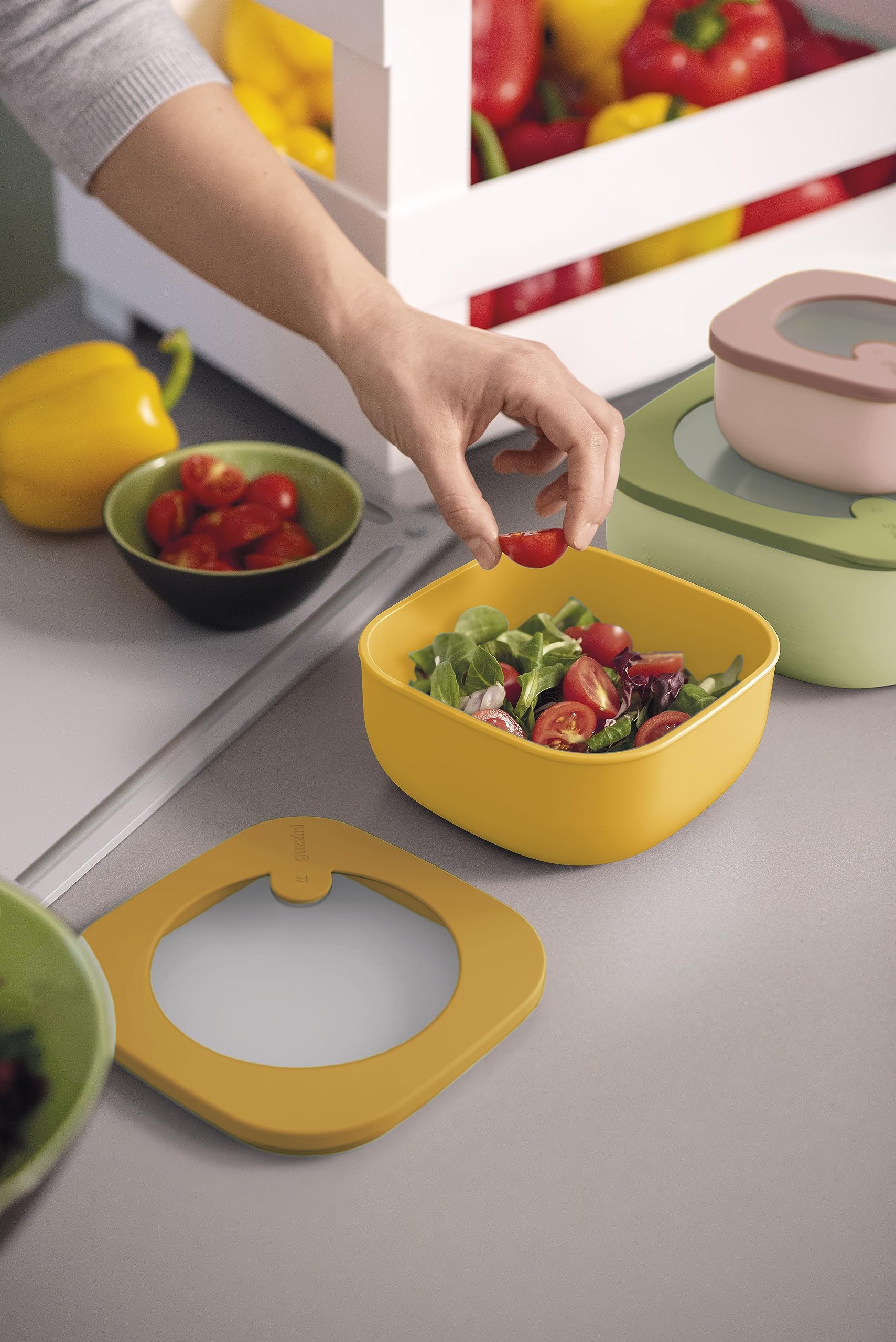 Guzzini - Kitchen Active Design, STORE&MORE BIO Set of 3 Shallow Airtight Fridge/Freezer/Microwave Containers - Multicolour, 19,5 x19,5 x h9,3 cm | 450/975/1900 cc - 17072552