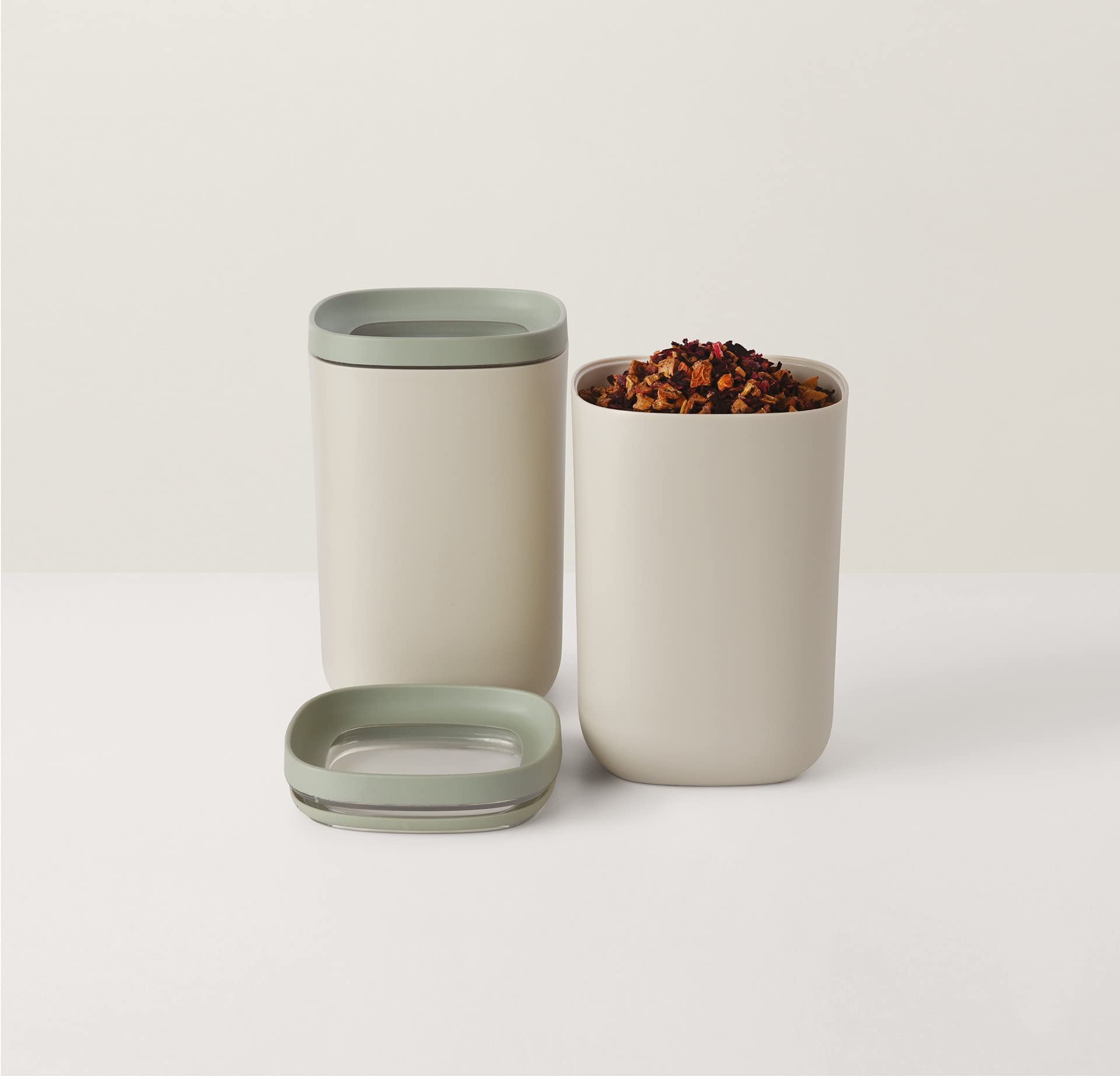 Berghoff Balance 2Pc Large Food Containers 4.3" x 4.3" x 6.7", 1.4qt., Square, Recycled Material, Large Opening, Stackable, Airtight Seal, Keep Foods Fresh