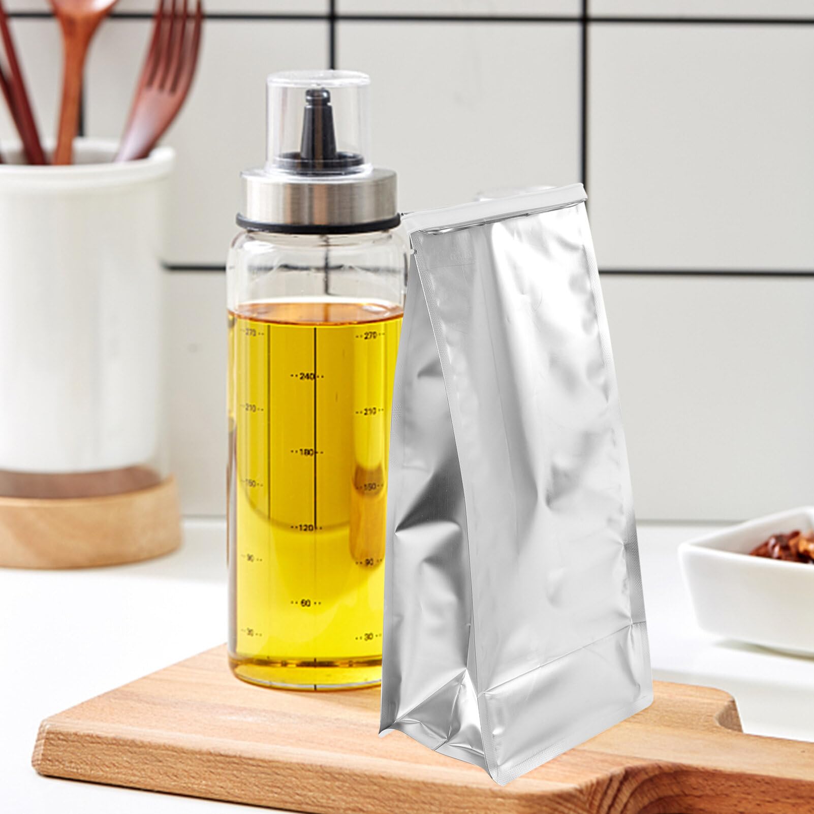 Yardwe 20pcs Garbage Grease Container Grease Accessory Household Grease Daily Use Oil Container Oil Supply Fat Storage Bacon Grease Aluminum Disposable Household Oil