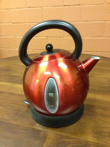 Black & Decker CK1500R Cordless Electric Dome Kettle, Red