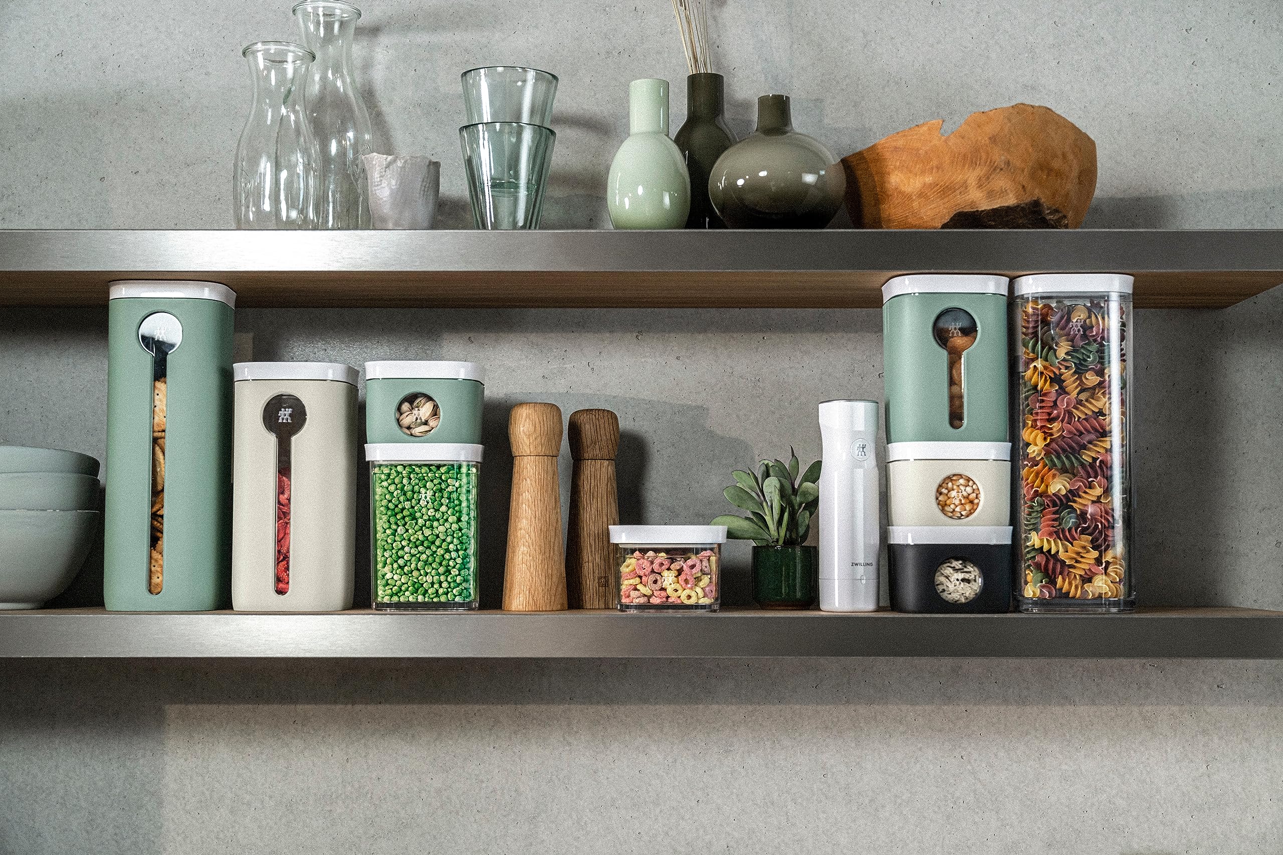 ZWILLING FRESH & SAVE CUBE Box, size S, modular & stackable container, airtight & vacuumable storage, dishwasher friendly, transparent