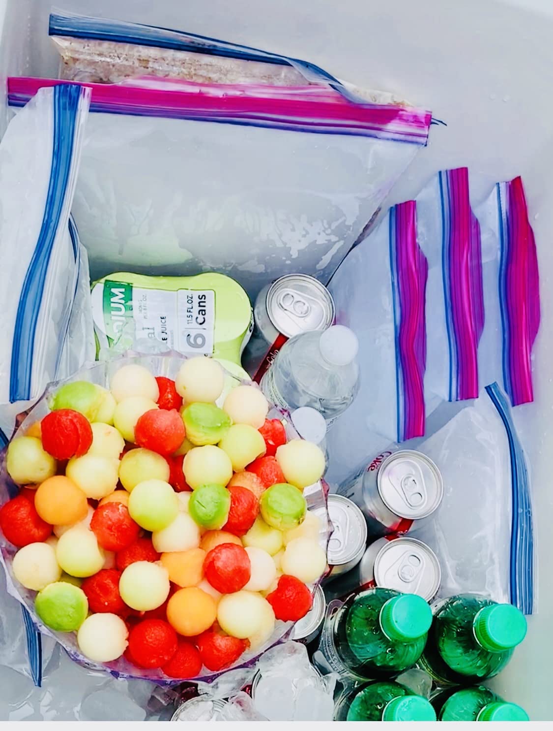 FreezeStax 2-Quart Expandable Base Starter Set. 6-9 Cup Total Set Capacity. Includes 2 individual 1-Qt Expanders for 1-Qt (3-4 Cup) Freezer Bags.