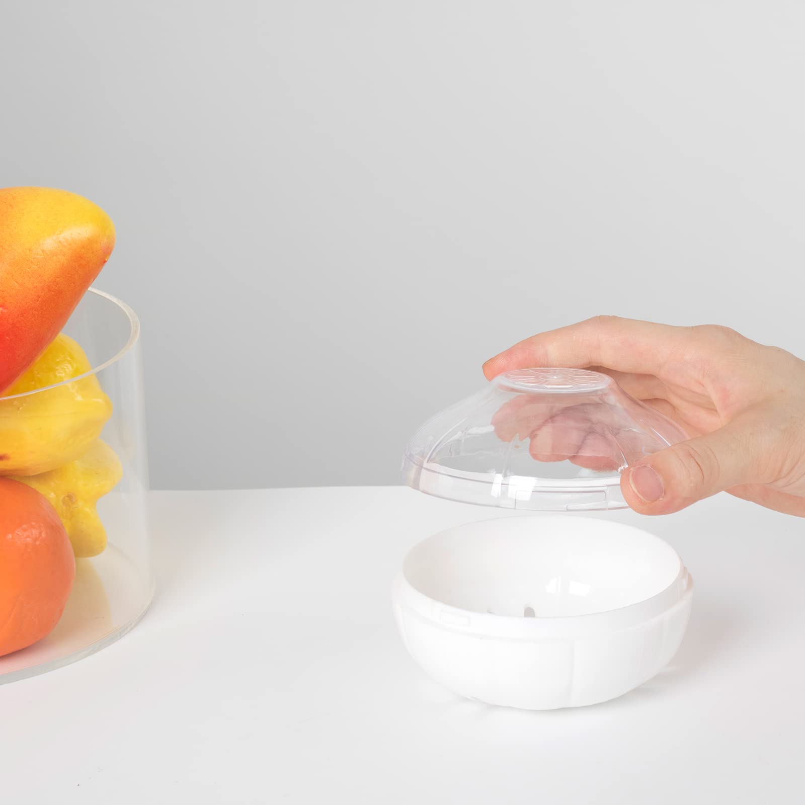 Vegetable and Fruit Storage Containers for Fridge, BPA Free Fresh reusable Food Savers, Onion Storage Container 、Garlic Saver、Tomato Saver and Lemon Keeper,Refrigerator Vegetable Crisper (Circular)
