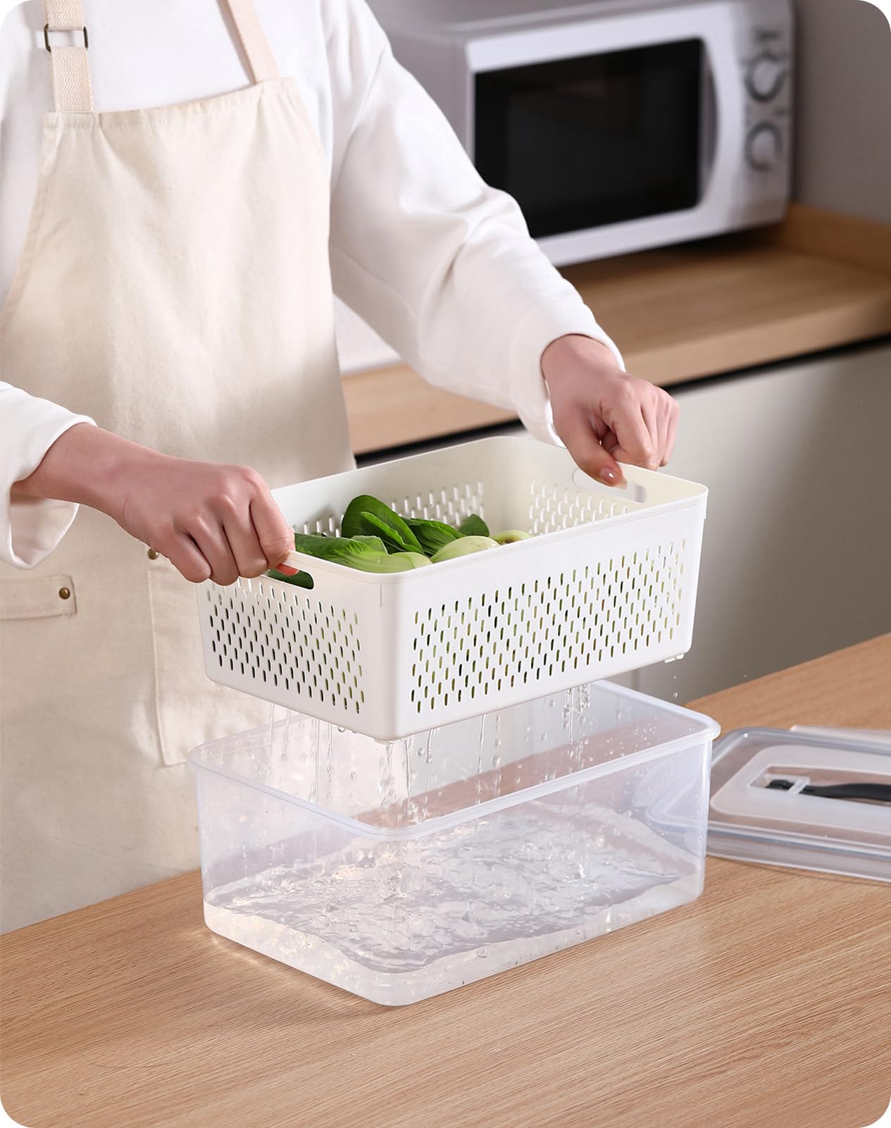 Large Produce Saver with Removable Colander and Handle, Vegetable Storage Keeper Airtight Leakproof Keep Fresh Longer Lettuce Containers BPA-FREE Big Size Veggies Banana Fruit Preserver 14 Cup/3.3L