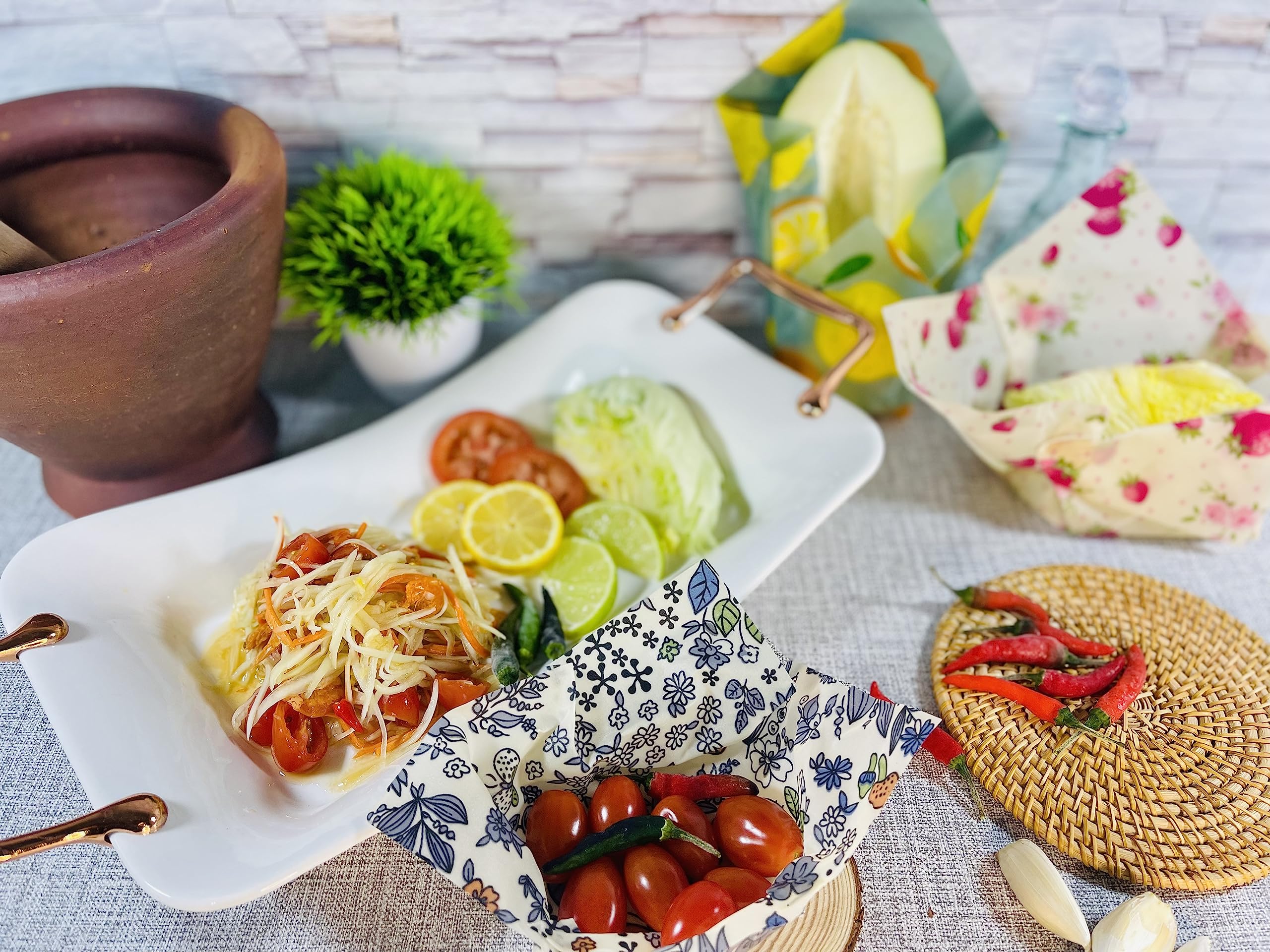 Beeswax Wraps 3 Packs - Organic Cotton - Eco Friendly Wax Sheet Wrappers - Plastic and Silicone Free - Reusable Beeswax Food Wraps in 3 Sizes (S,M,L) (Butterfly Print)