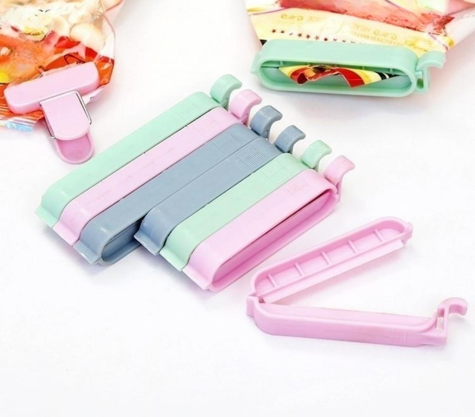 FENGZIZH Bag Clips for Food Storage, 12Pcs, Multicoloured, Reusable Plastic, Small, 2 Types & 3 Colors, Snacks, Coffee, Food & Sandwich