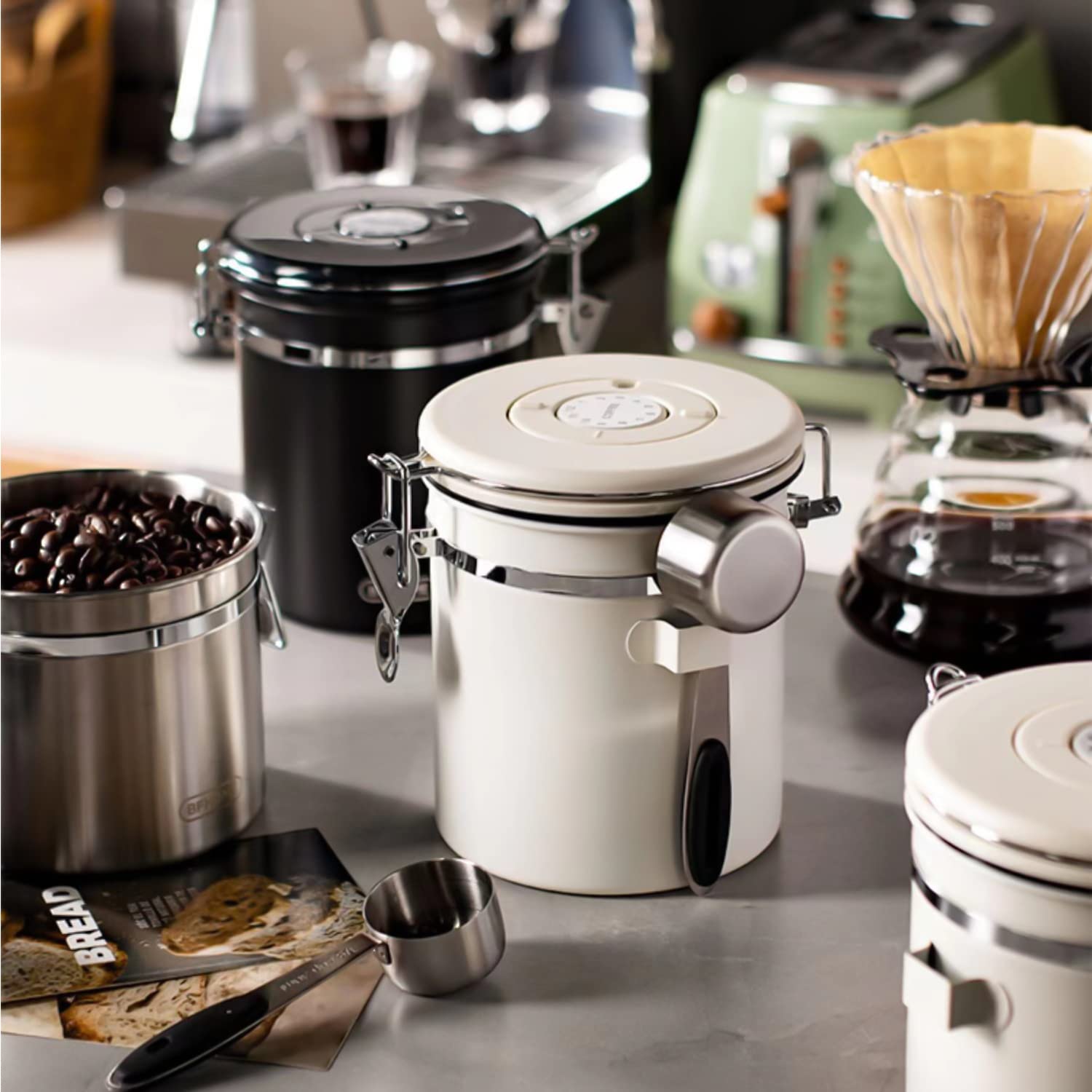 Charwin Airtight Coffee Canister, Stainless Steel Coffee Container CO2 Valve Vacuum Coffee Bean Storage, 500g/17.6 oz/1.5L with Measure Spoon for Coffee, Tea, Nuts and Powders Creamy White