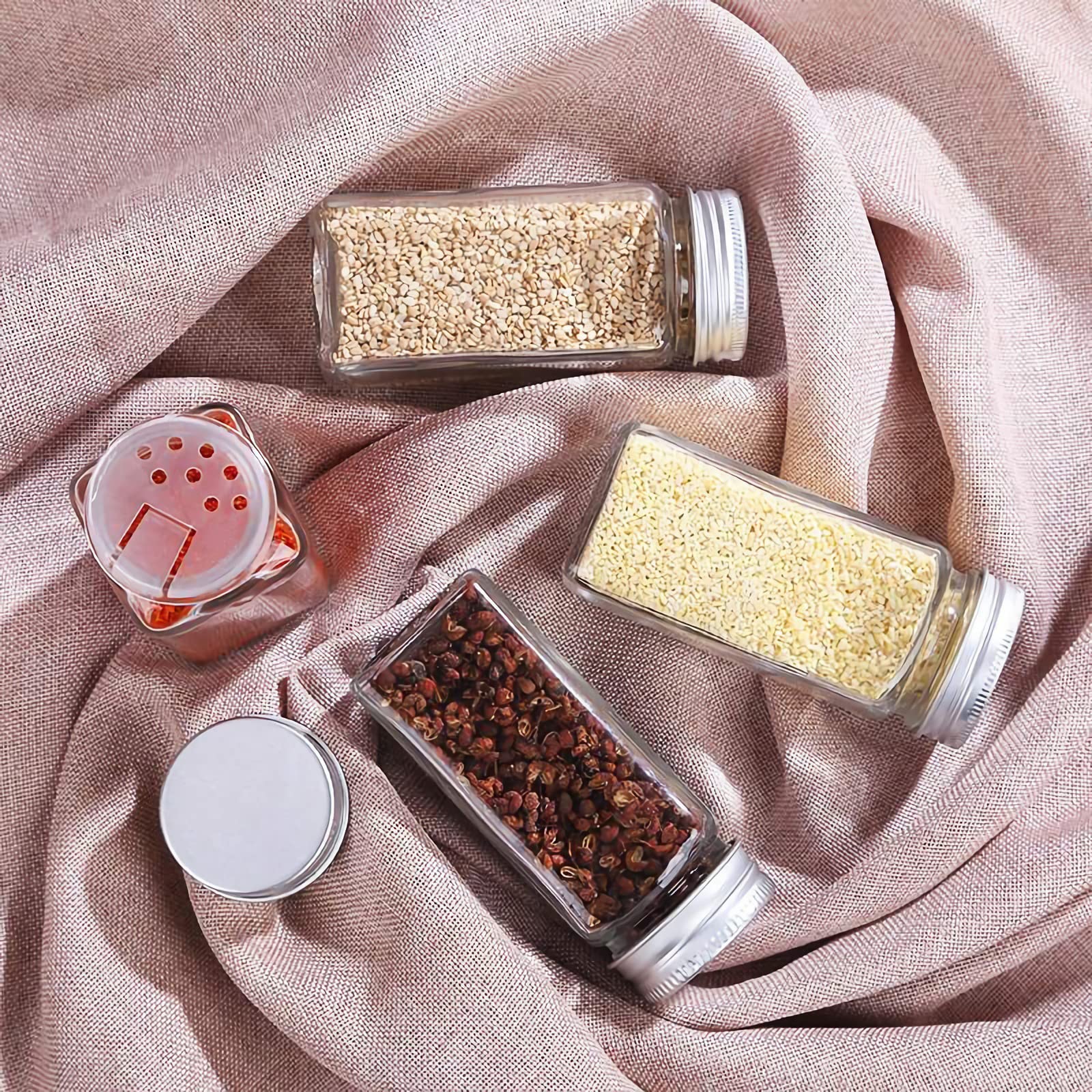 WUWEOT 24 Pack Plastic Spice Jars, 4 oz Spice Bottle Square Seasoning Containers, Reusable Salt Pepper Shaker with Airtight Lid Labels and Funnel for Spice, Herbs, Powder and Glitters