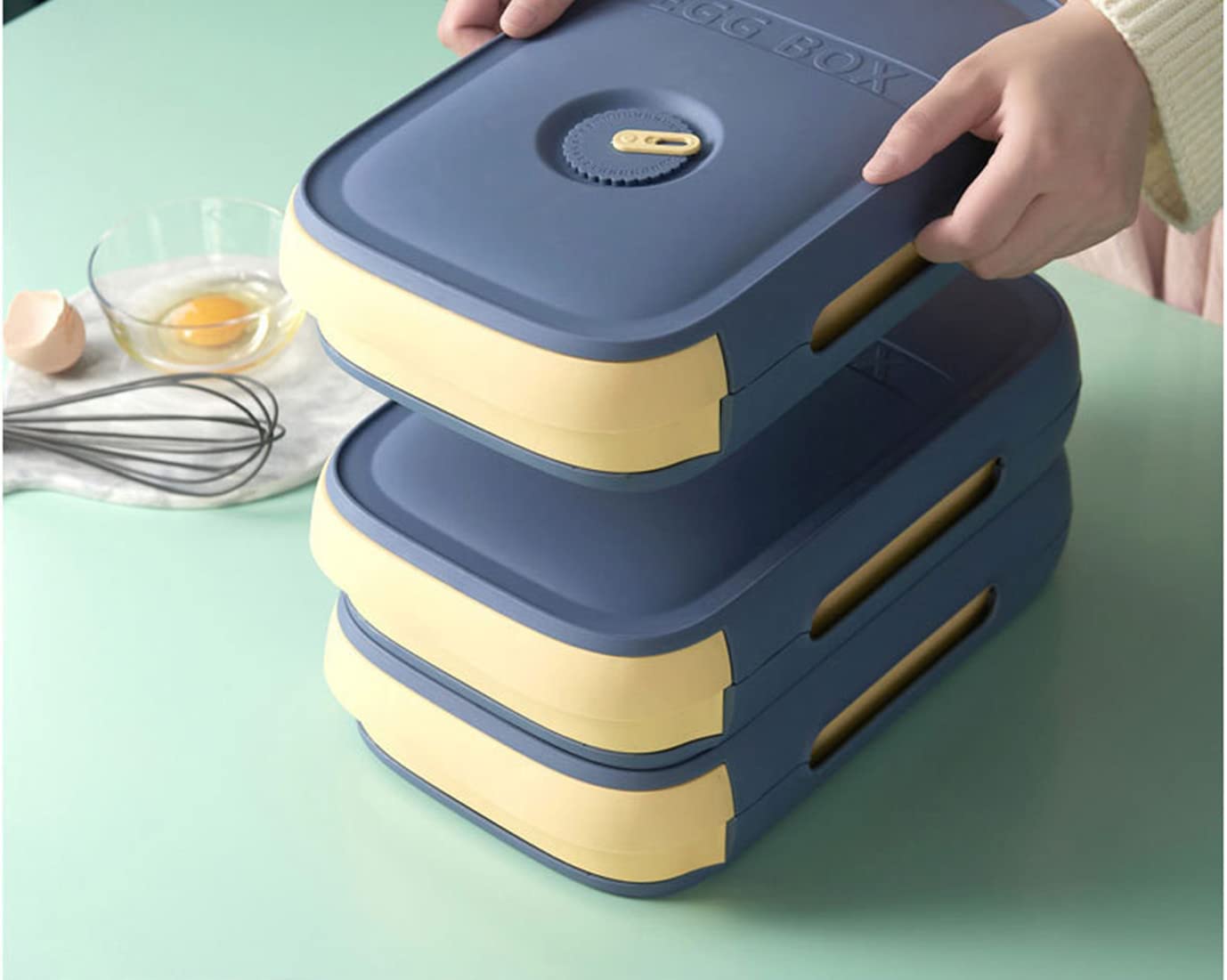 MMCCHB Drawer egg box,Egg storage box with lid,Kitchen plastic egg rack,The egg storage box with lid can be stacked and sealed to keep fresh, and can hold 18-21 eggs. (Blue)