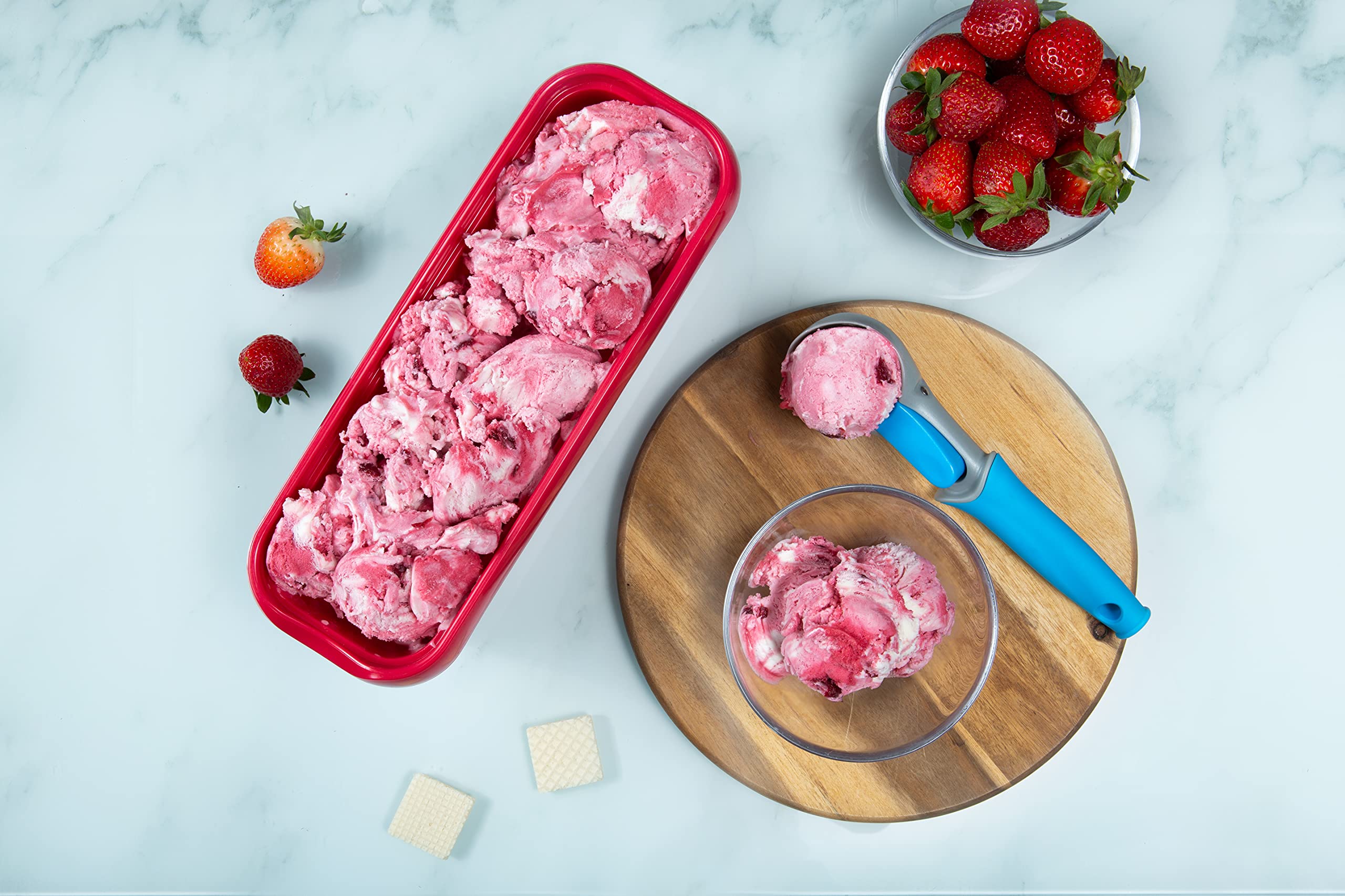 LIN Insulated Ice Cream Containers 2-Pack with Serving Scoop - 1.6 Quart Reusable Rectangle Dessert Storage Tubs for Homemade Ice Cream, 1 Red & 1 White Lid - Non-BPA Plastic - Dishwasher-Safe