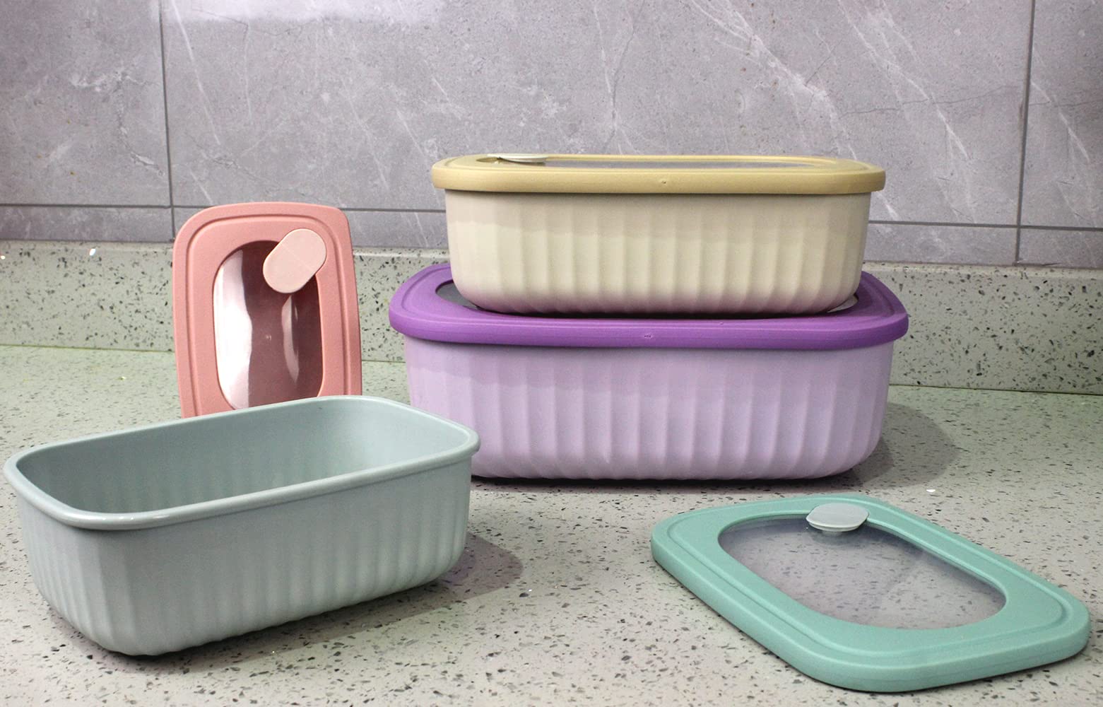 XIAOMIANYANG Food Storage Containers Airtight Plastic with Silicone Lids Rectangle Stackable Lunch Box Meal Food Prep Fridge Containers Organizer Set of 4 for Fruits Veggies