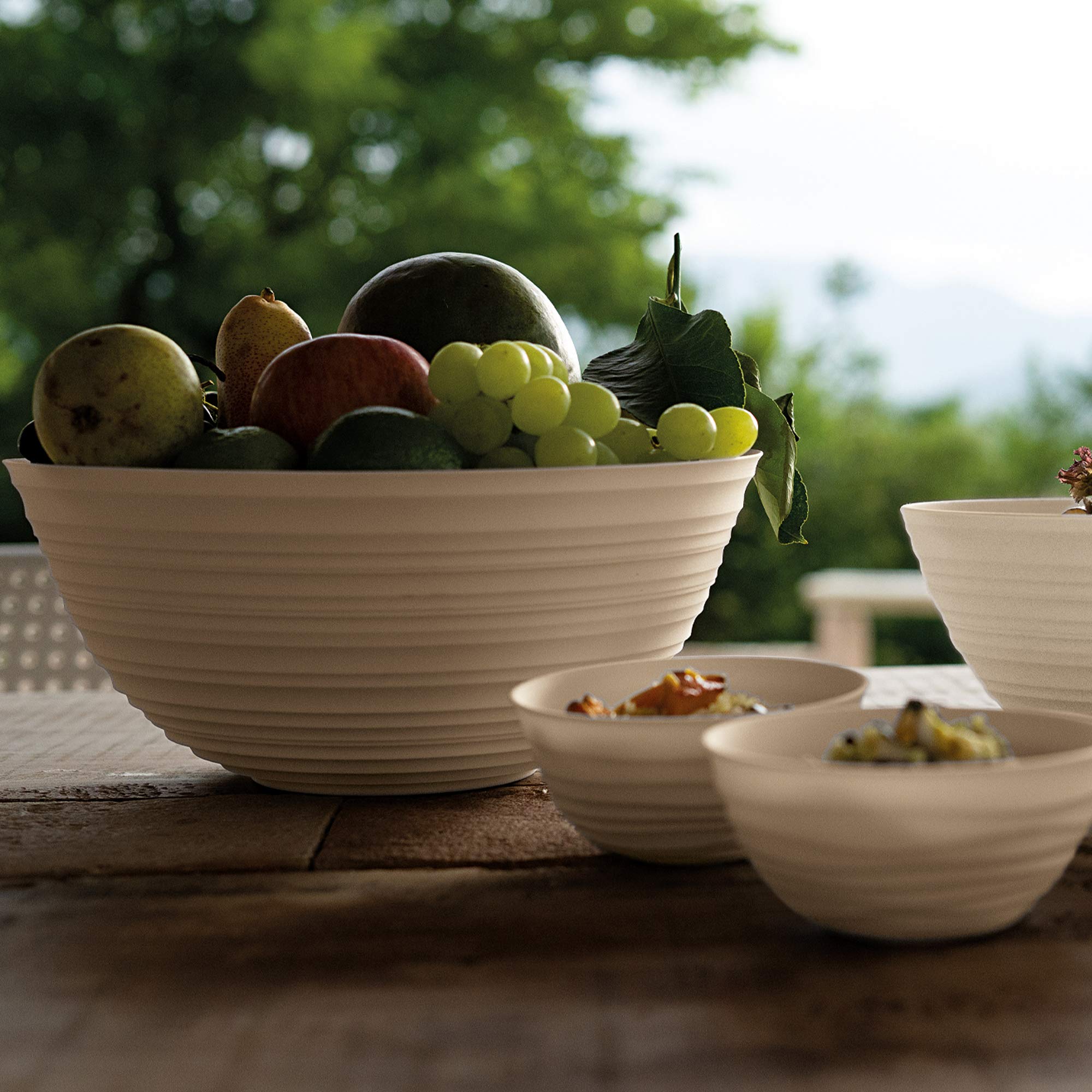 Guzzini Tierra 11.8" Extra Large Bowl - Milk White - 100% Recycled Plastic - Unbreakable, Reusable, BPA-Free, Cereal, Soup, Fruits - Mixing Bowl for Storage, Pantry & Kitchen