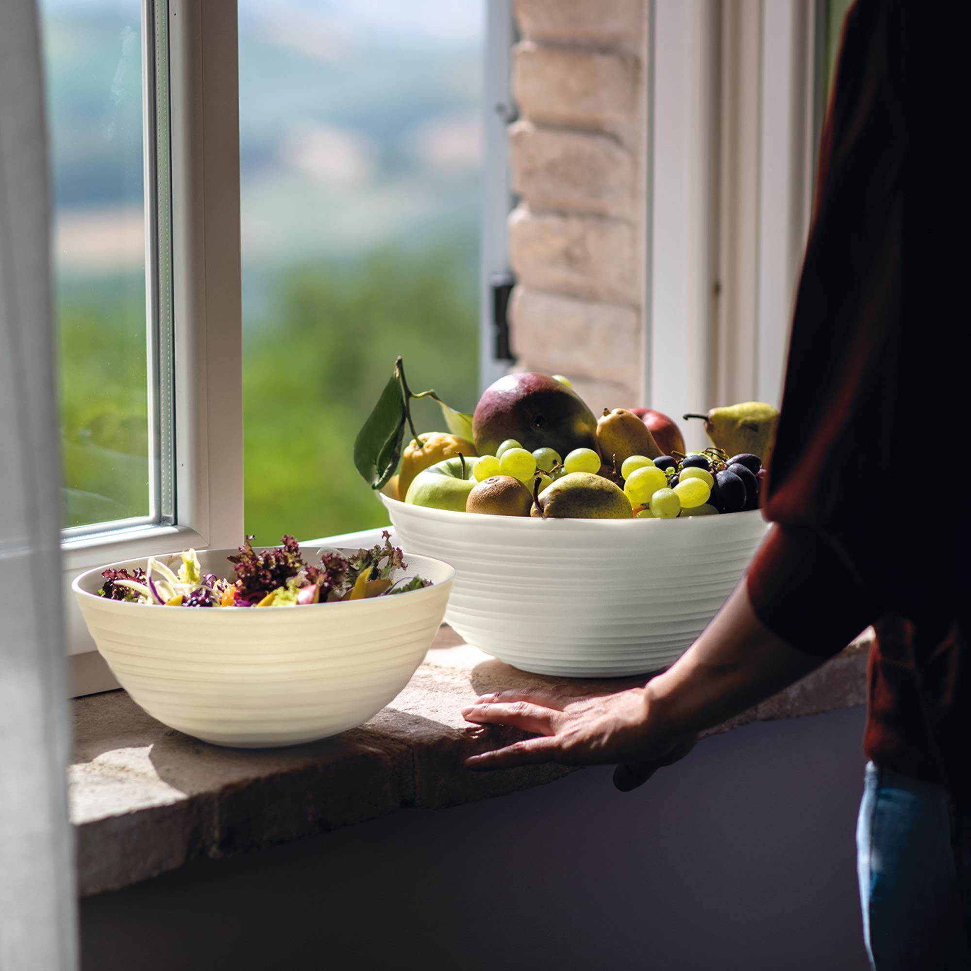 Guzzini Tierra 11.8" Extra Large Bowl - Milk White - 100% Recycled Plastic - Unbreakable, Reusable, BPA-Free, Cereal, Soup, Fruits - Mixing Bowl for Storage, Pantry & Kitchen