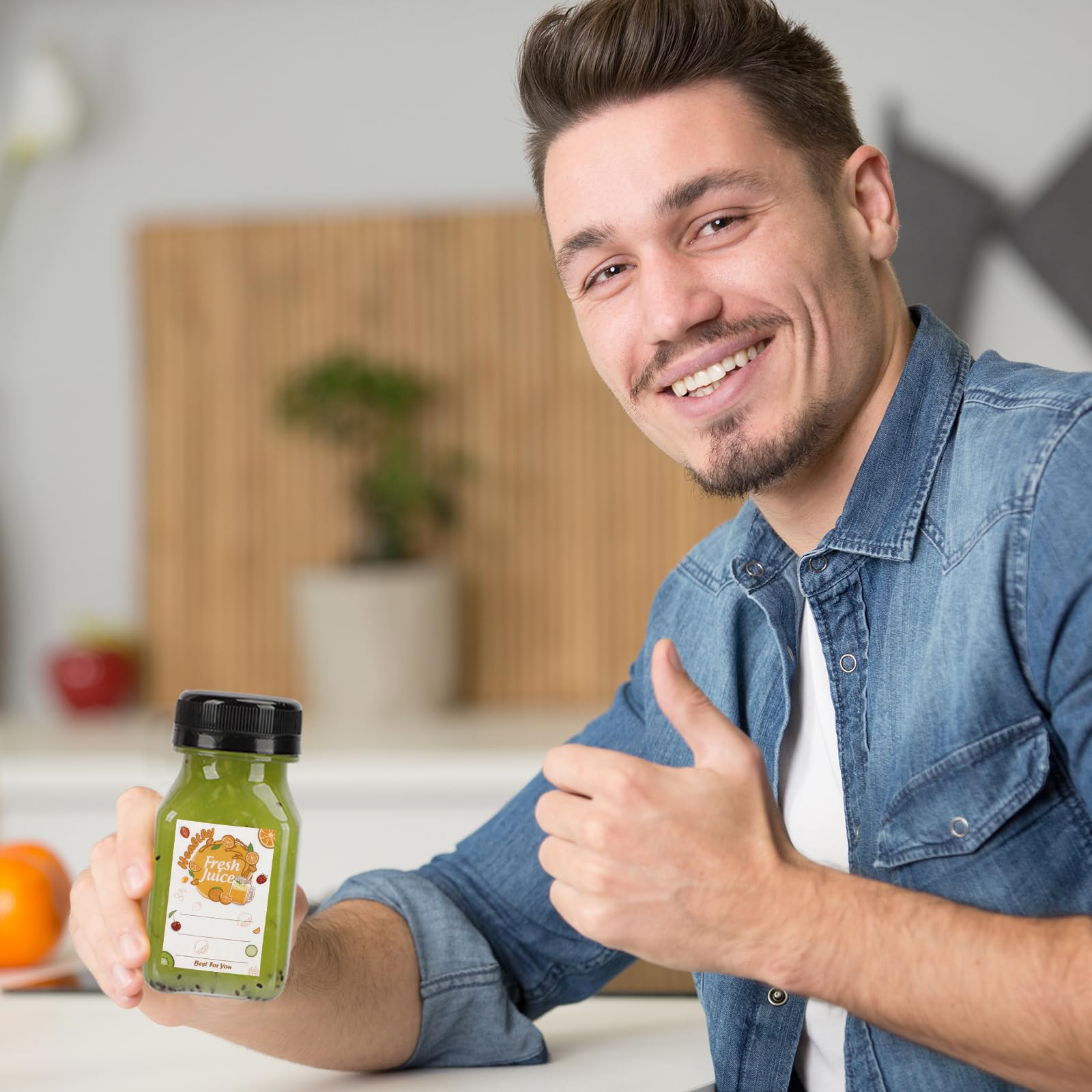 TOMNK 105pcs 4oz Shot Bottles with Caps, Reusable Mini Juice Bottles with Lids, Labels, Funnel and Brush Beverage Containers for Juicing, Milk and Beverages